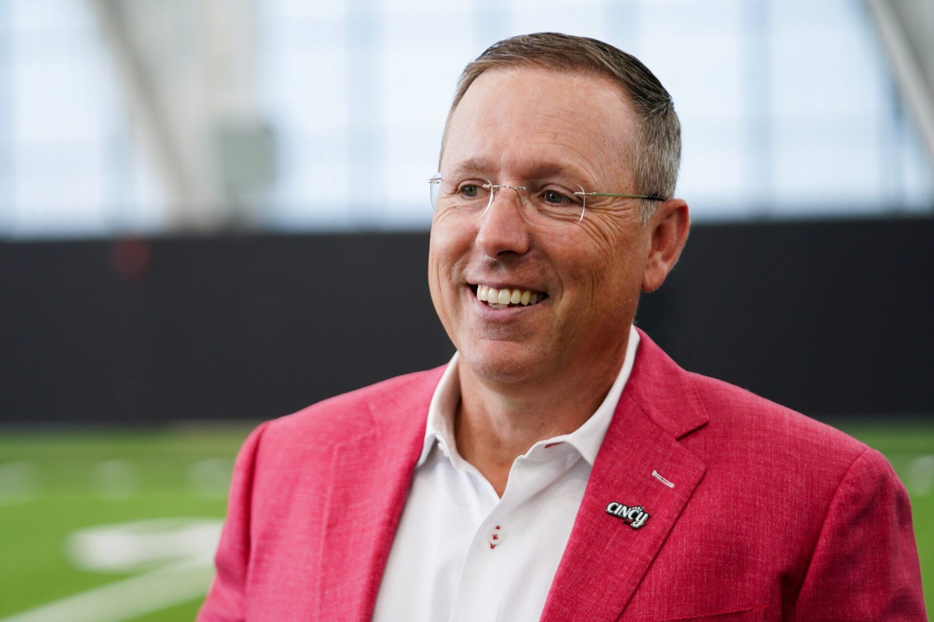 WATCH: Cincinnati Reveals Jaw-Dropping $134,000,000 Indoor Practice ...