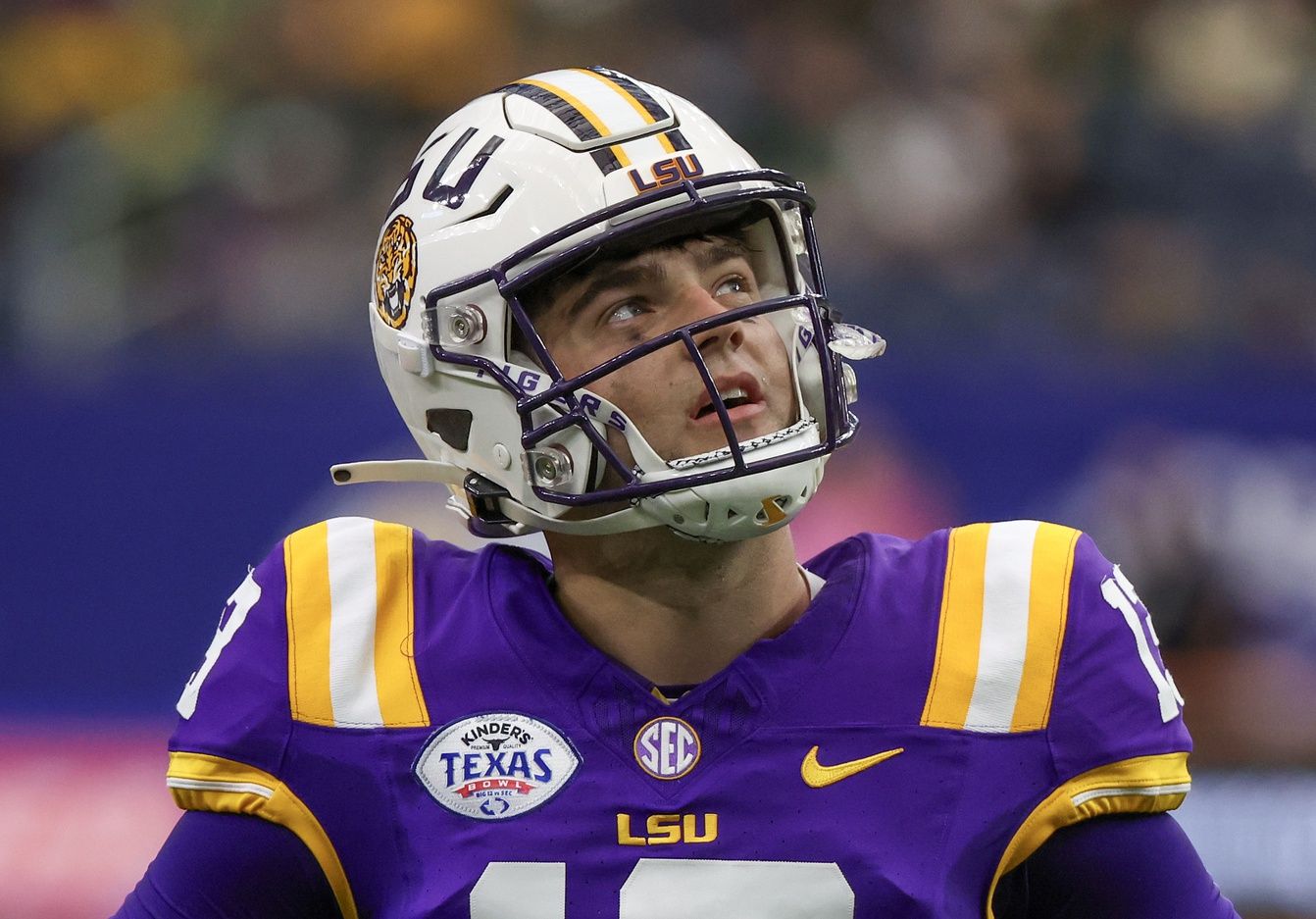 Family Affair: 4-Star 2027 QB Colton Nussmeier Throws to Brother, LSU ...