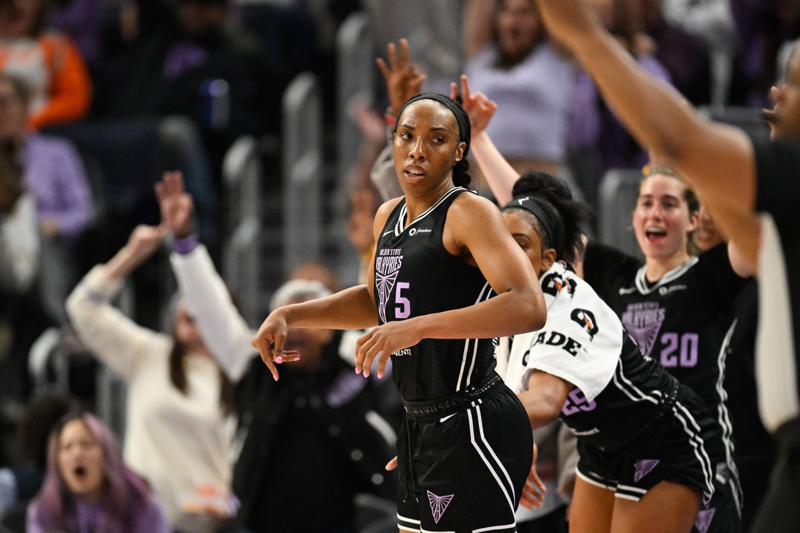 'Nothing Phases Her' -- Valkyries Forward Temi Fagbenle Praises Kayla ...