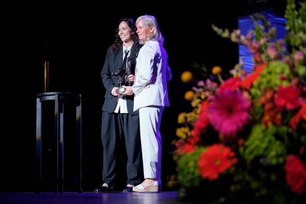 Sue Bird Gets Rousing Reception From UConn on Hall of Fame Induction