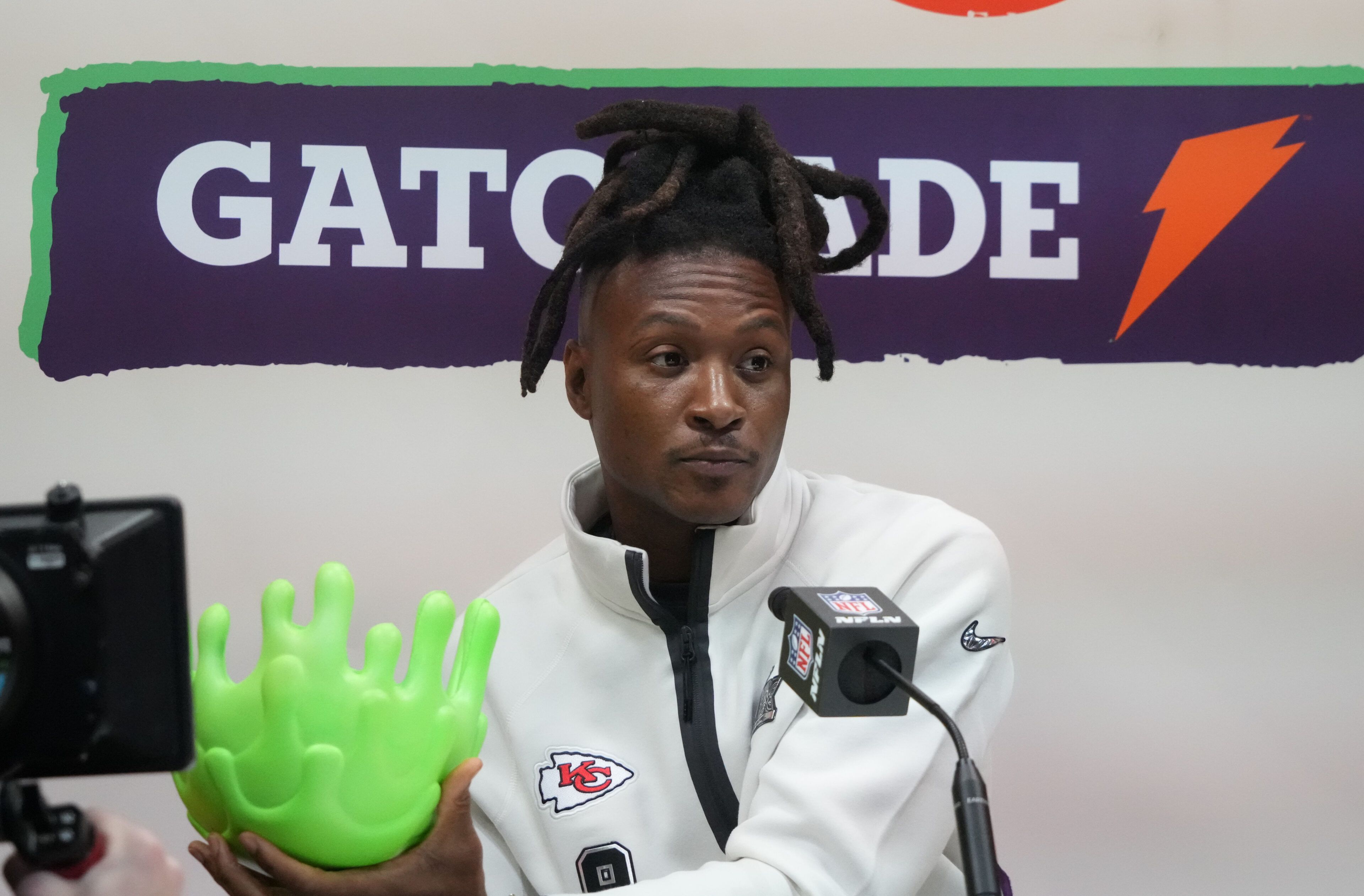 Ravens Star DeAndre Hopkins Highlights 1 Standout Element That Makes ...