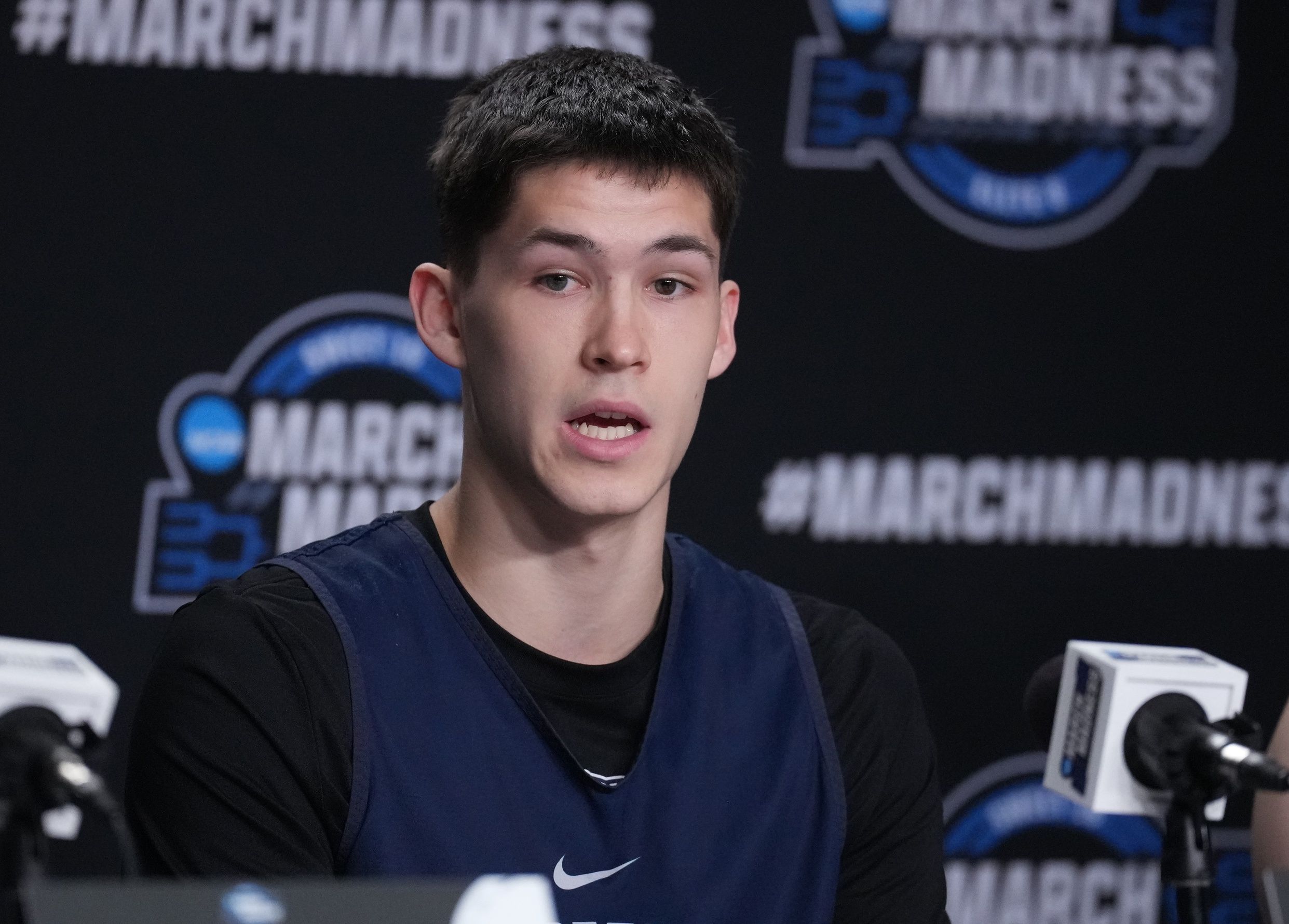 Spurs Predicted to Draft 6'9" Secondary Playmaker to Boost Roster Versatility With No. 14 Pick ...