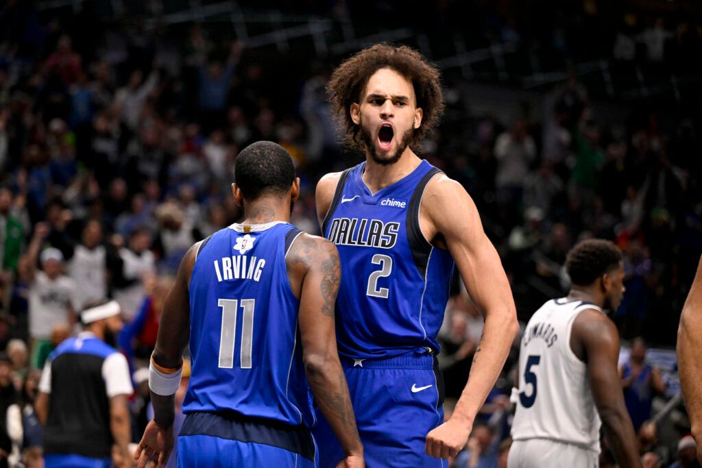 Mavericks Surprisingly Predicted To Do Business With Lakers Once Again ...