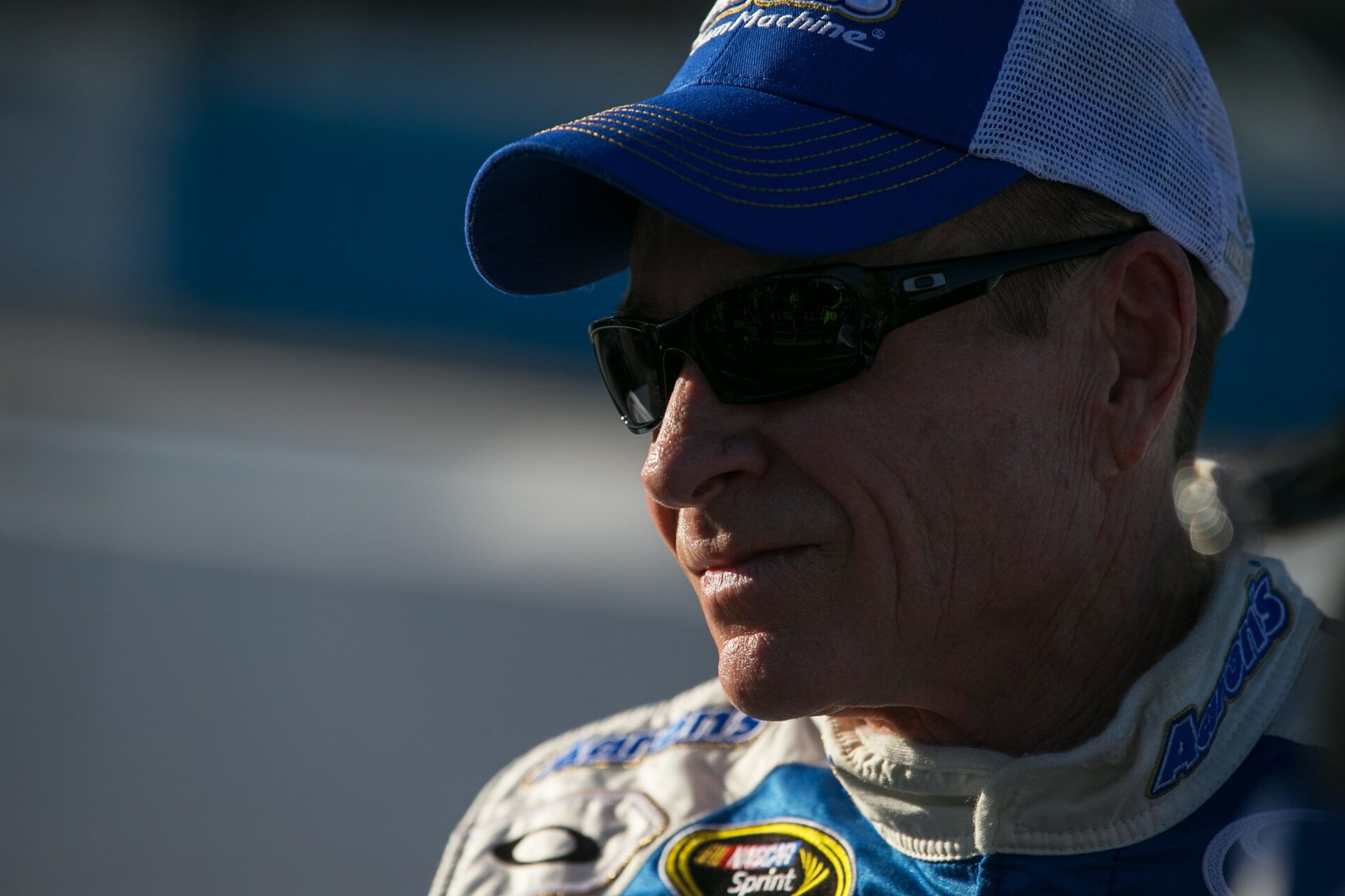Mark Martin Uses Joey Logano’s Championship To Expose Cracks in NASCAR’s Broken Playoff Format