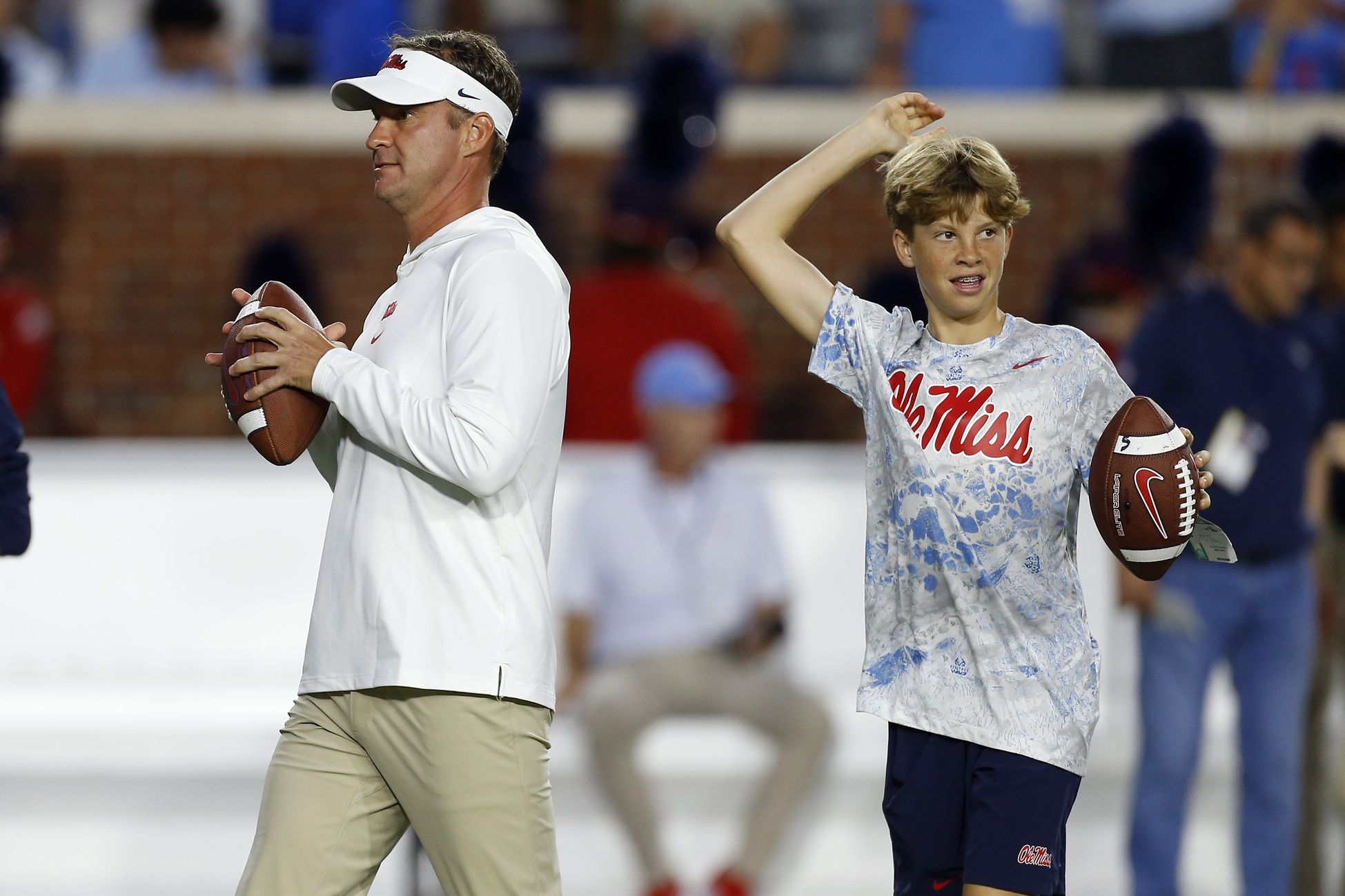 Ole Miss HC Lane Kiffin Raises Eyebrows by Promoting Son’s Alabama Trip ...