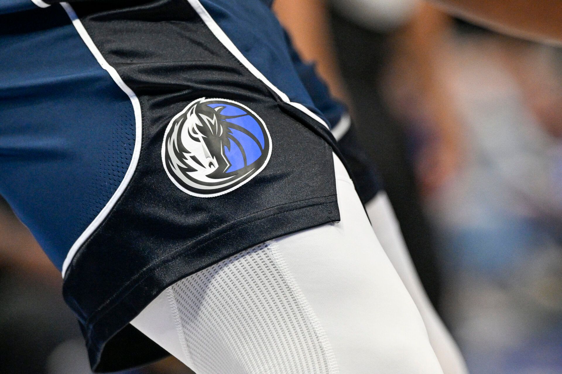 Mavericks Sign 12.3-PPG Key Contributor to $60 Million Contract ...