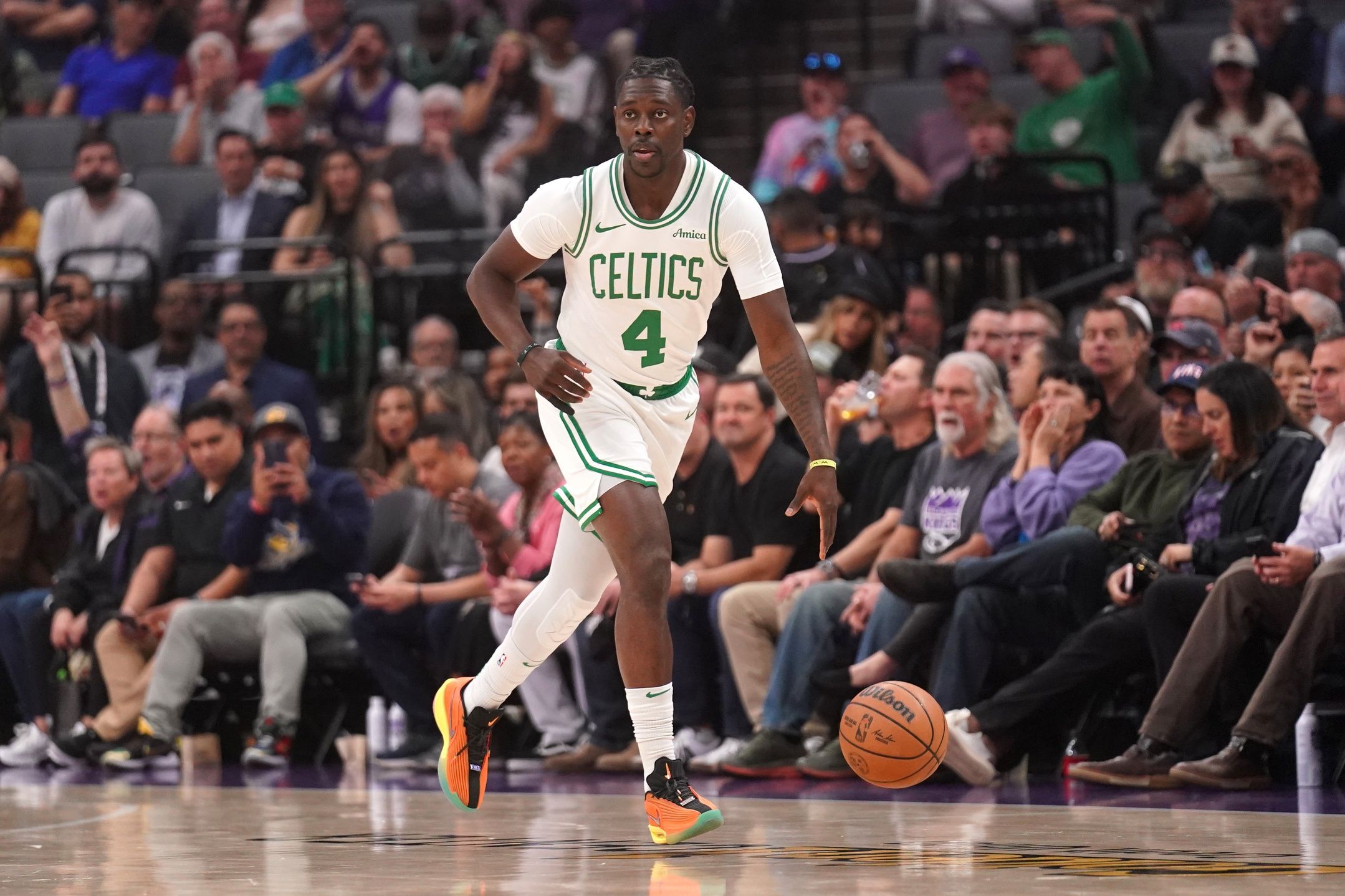 Celtics Insider Reveals Jrue Holiday Is ‘Very Unhappy’ With Blazers Trade, Igniting Rumors of ...