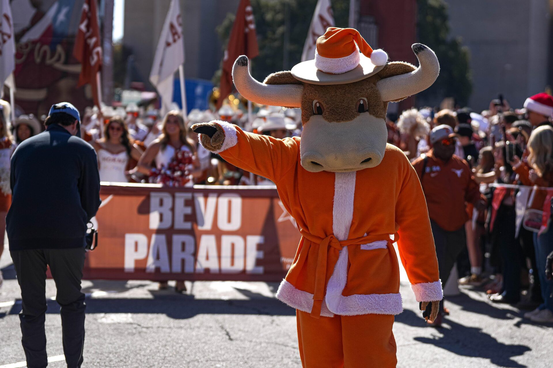 Texas Drops $500,000 Bombshell NIL Offer on 5-Star 2026 Recruit