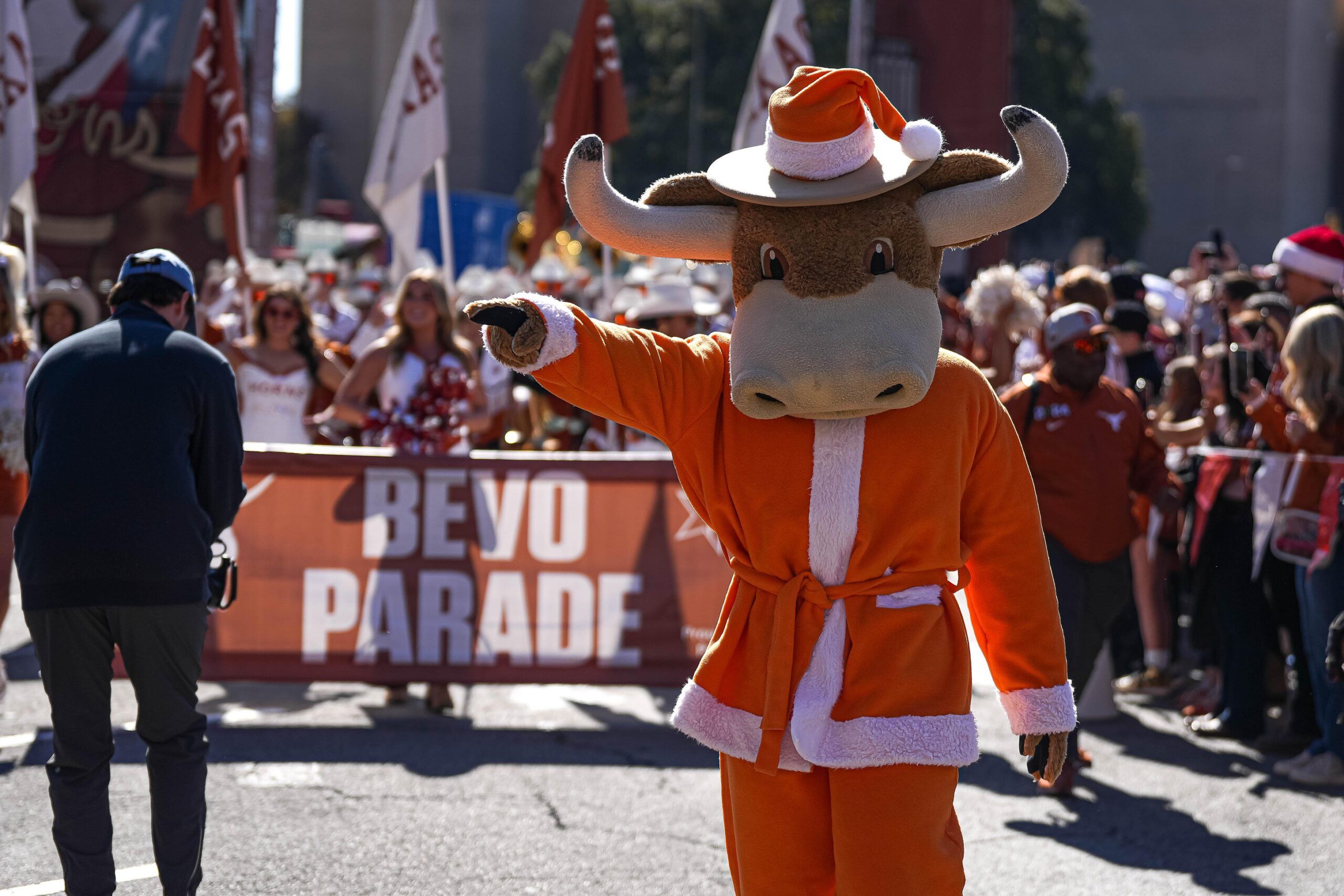 Texas Drops $500,000 Bombshell NIL Offer on 5-Star 2026 Recruit