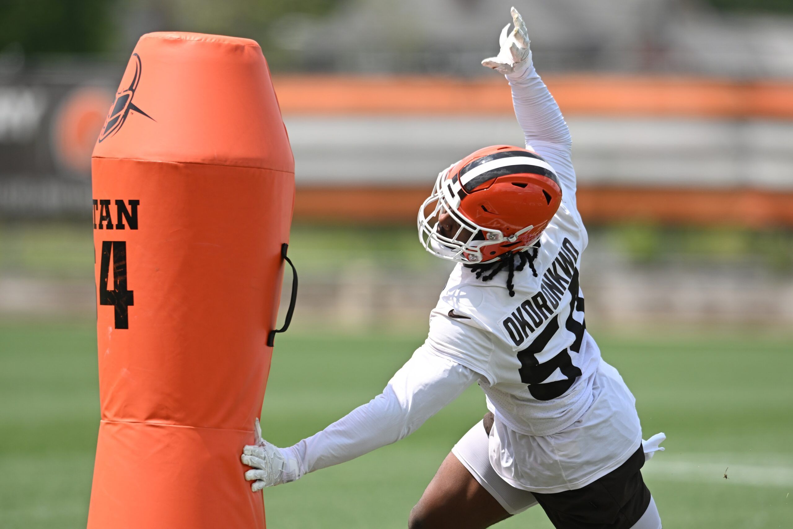 Ogbo Okoronkwo Landing Spots: 5 Teams Who Should Pursue Super Bowl-Winning DE Following Browns ...