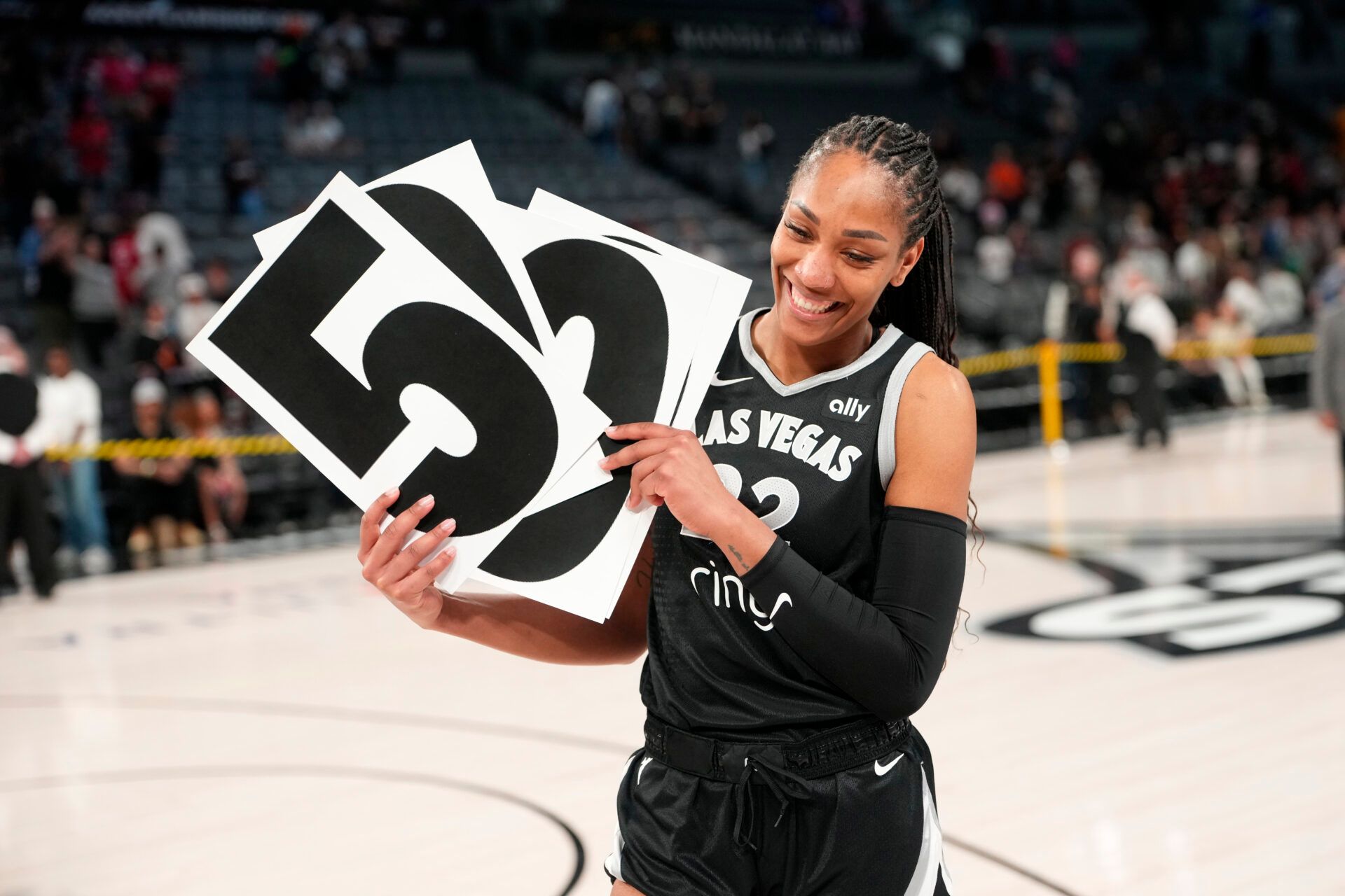 A’ja Wilson Beats Breanna Stewart, Diana Taurasi To Make WNBA History After Scoring 5,000 Points ...