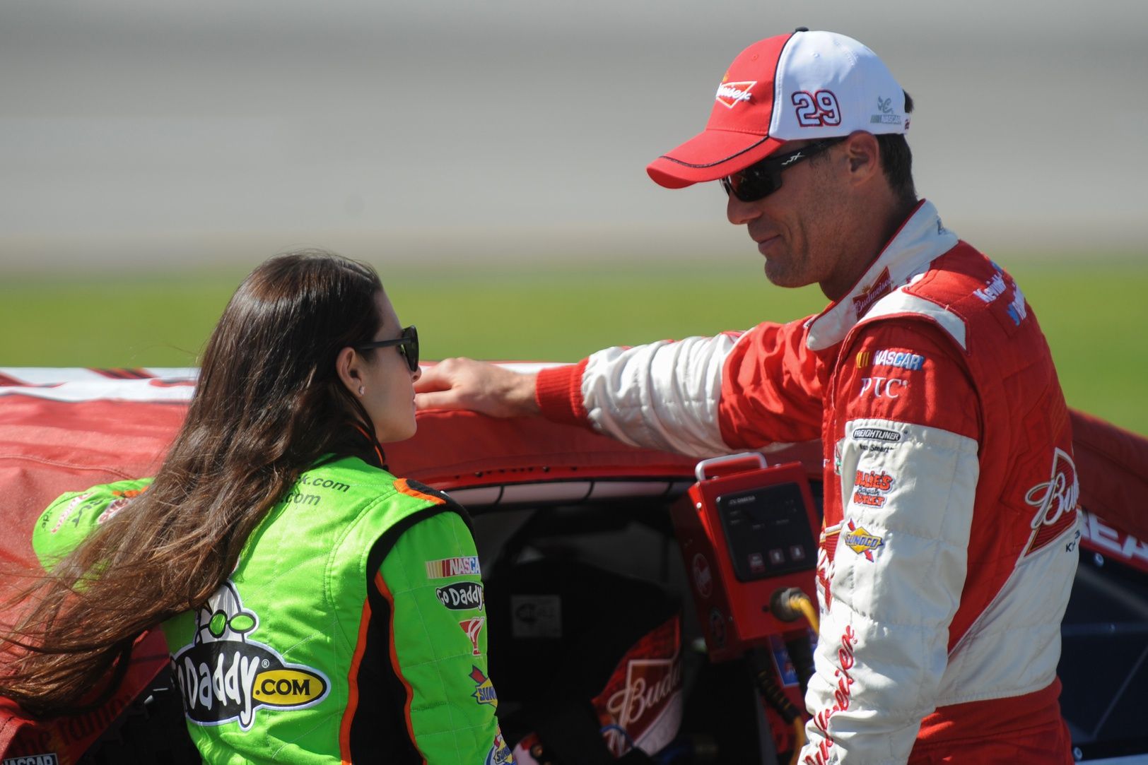 Kevin Harvick Reveals the Brutal Advice He Gave Danica Patrick About NASCAR’s Ruthless Learning ...