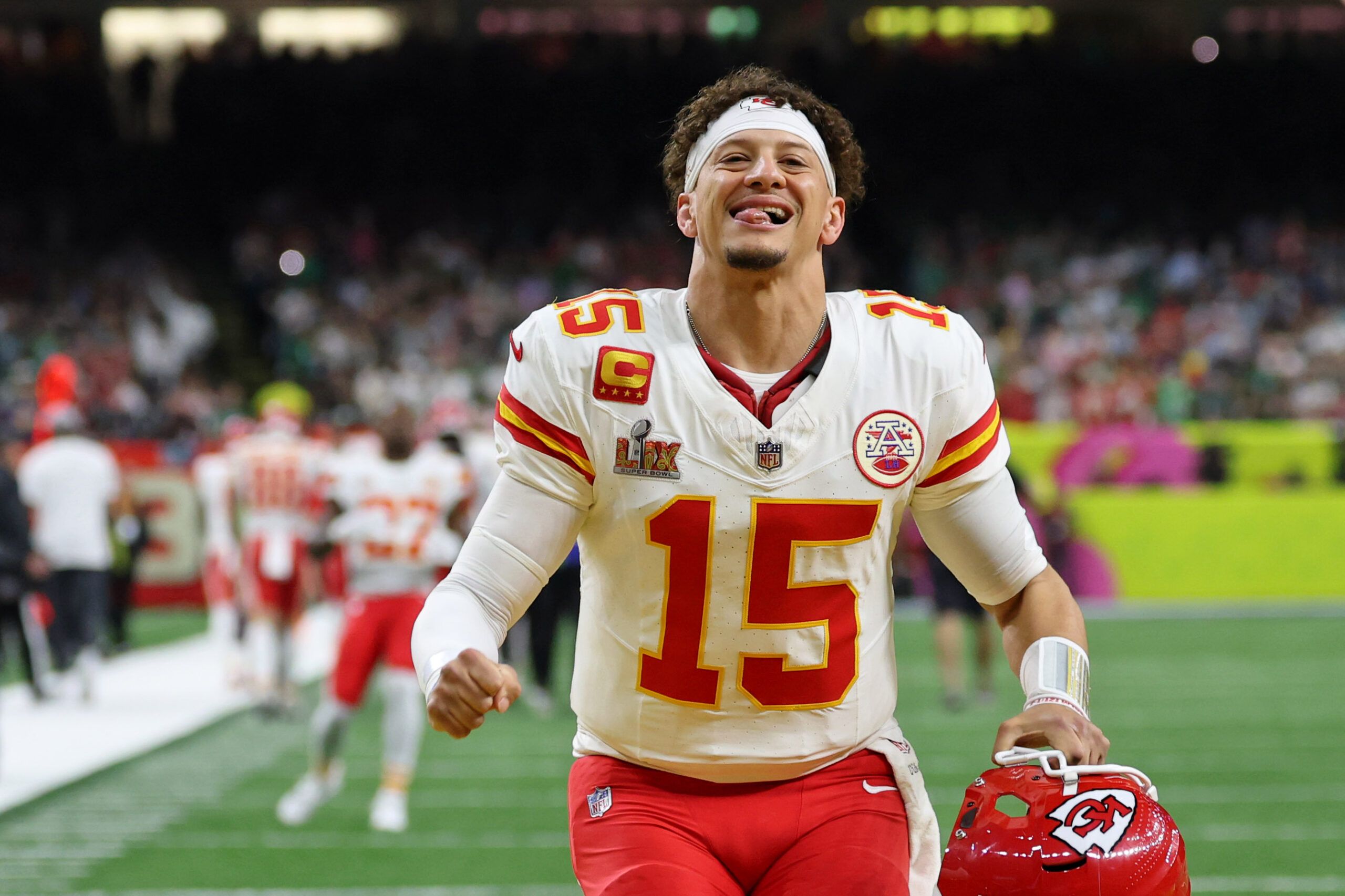 Ex-Jets GM Reveals the 1 AFC QB Who Can Derail Patrick Mahomes’ Bid for ...