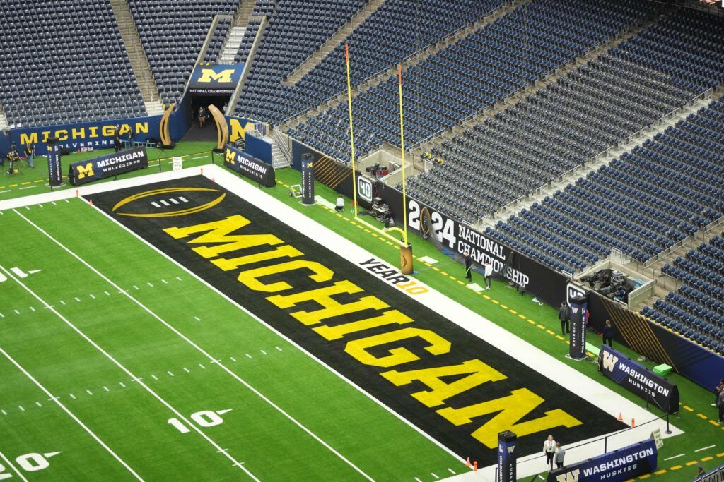 Michigan Football Unveils $6M Locker Room Upgrade, Including Barbershop ...