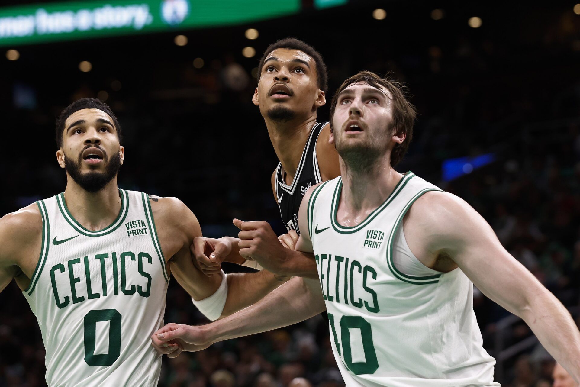 Spurs Land 7’1” Center On Massive $41 Million Contract to Form Twin ...