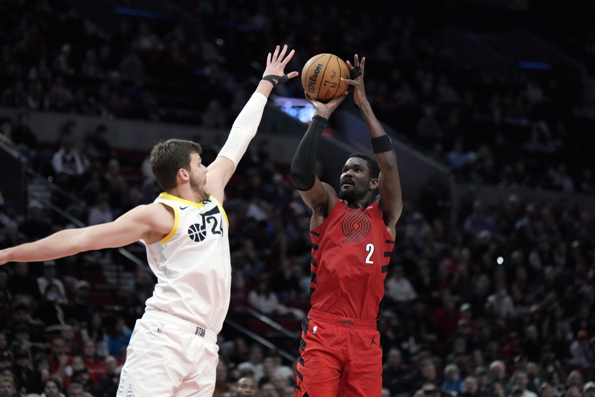 Which Centers Can Lakers Target After Missing on Brook Lopez, Clint Capela? 7 Free-Agent and ...