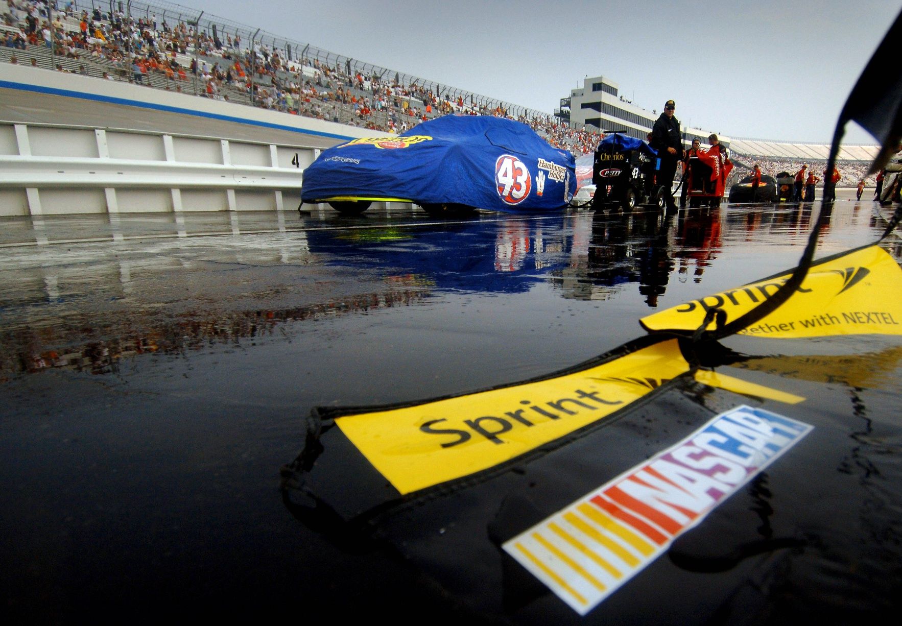 WATCH: Dale Earnhardt Sr. and Mark Martin Tackle NASCAR’s First--Ever ...