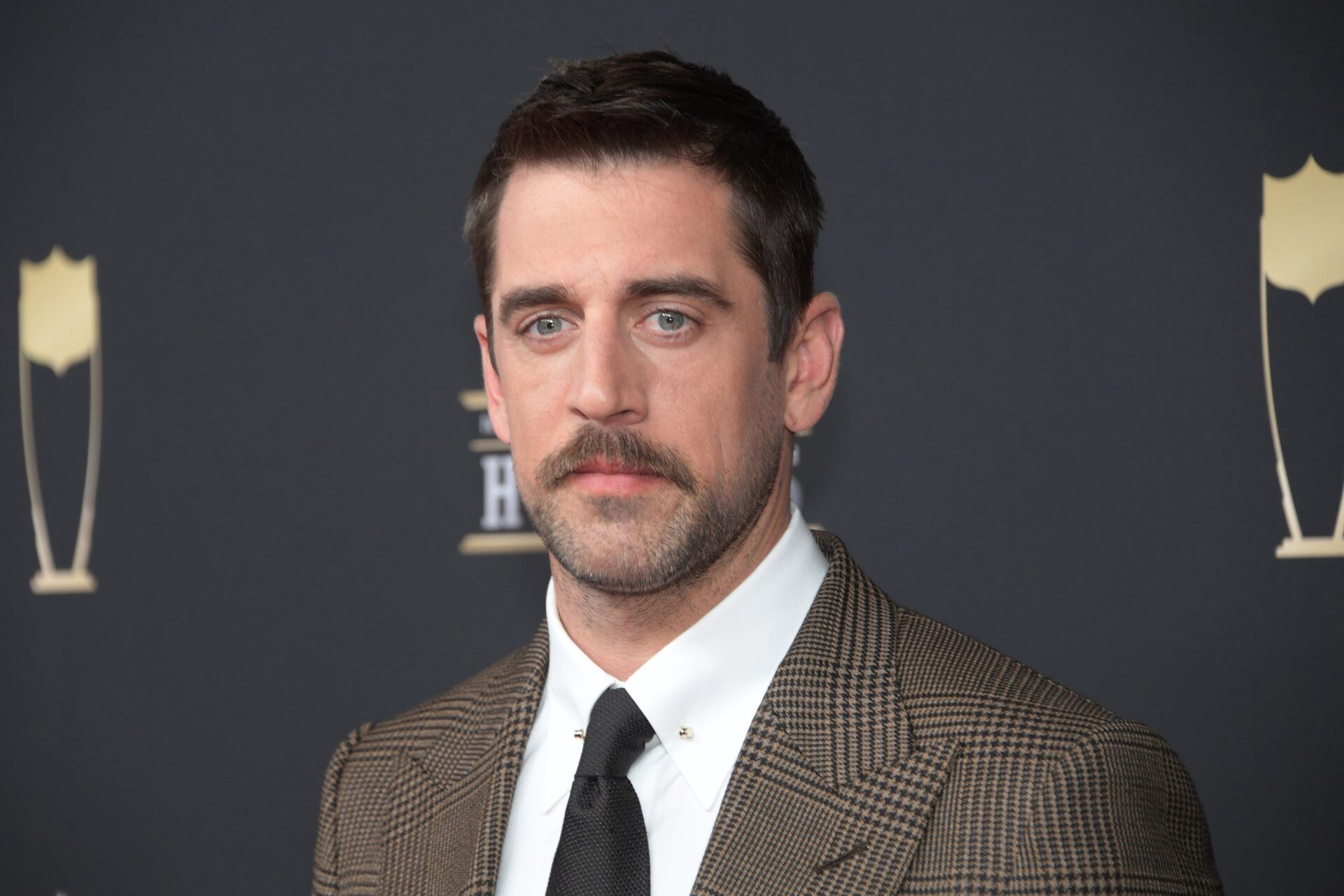 MACC Fund President Reveals ‘Very Down-to-Earth’ Aaron Rodgers’ Role in ...