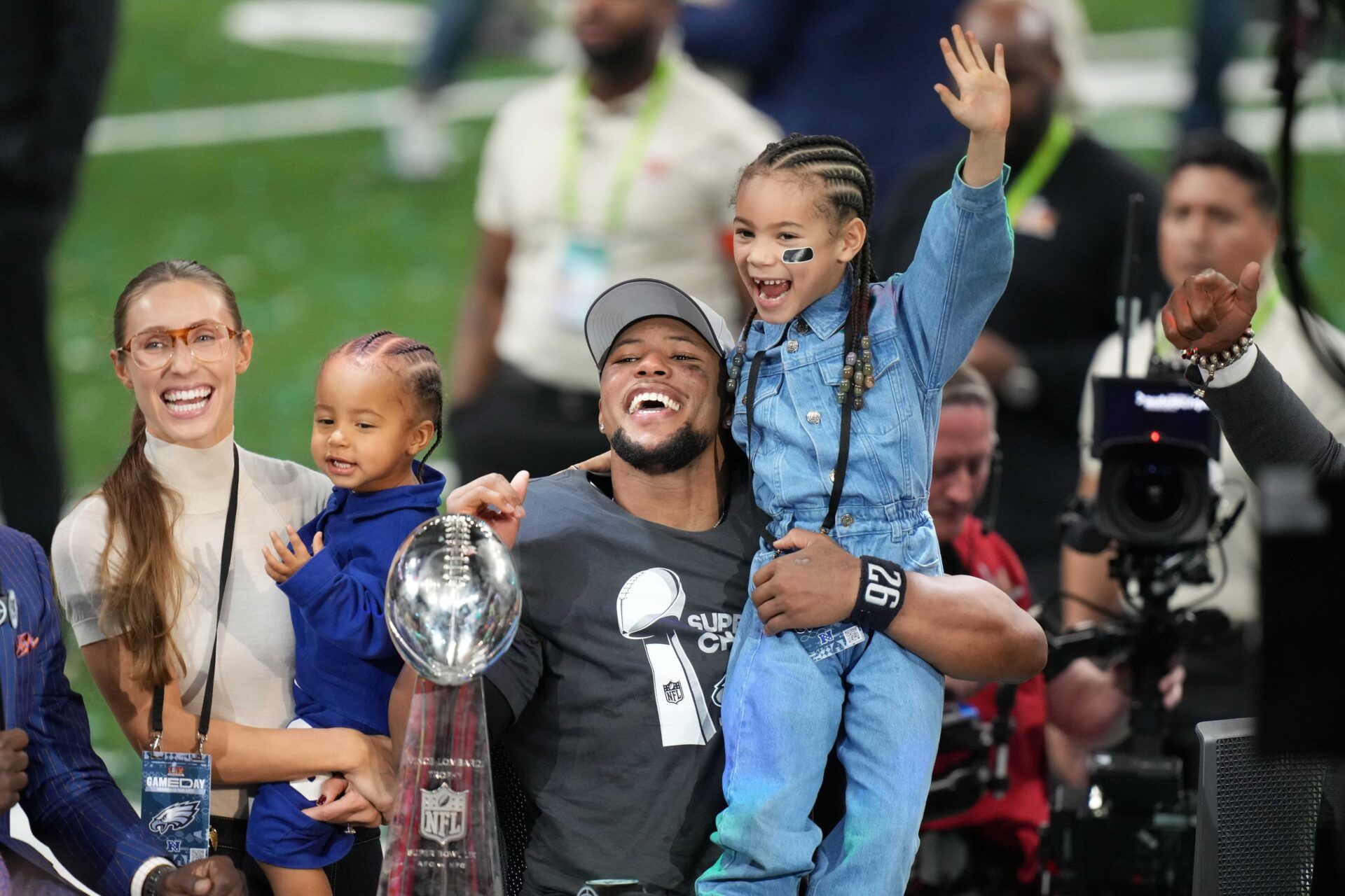 Eagles RB Saquon Barkley Reveals How Many Kids He Plans to Have With ...