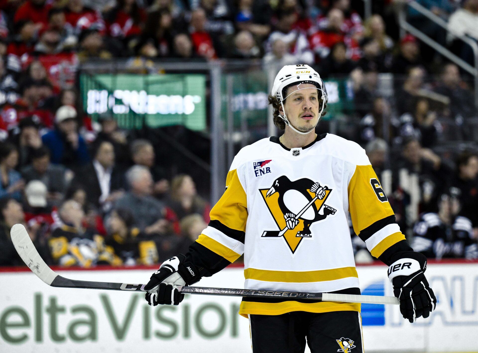 NHL Insider Believes Retooling Penguins Will Have Final Say on $30M Winger’s Future in ...