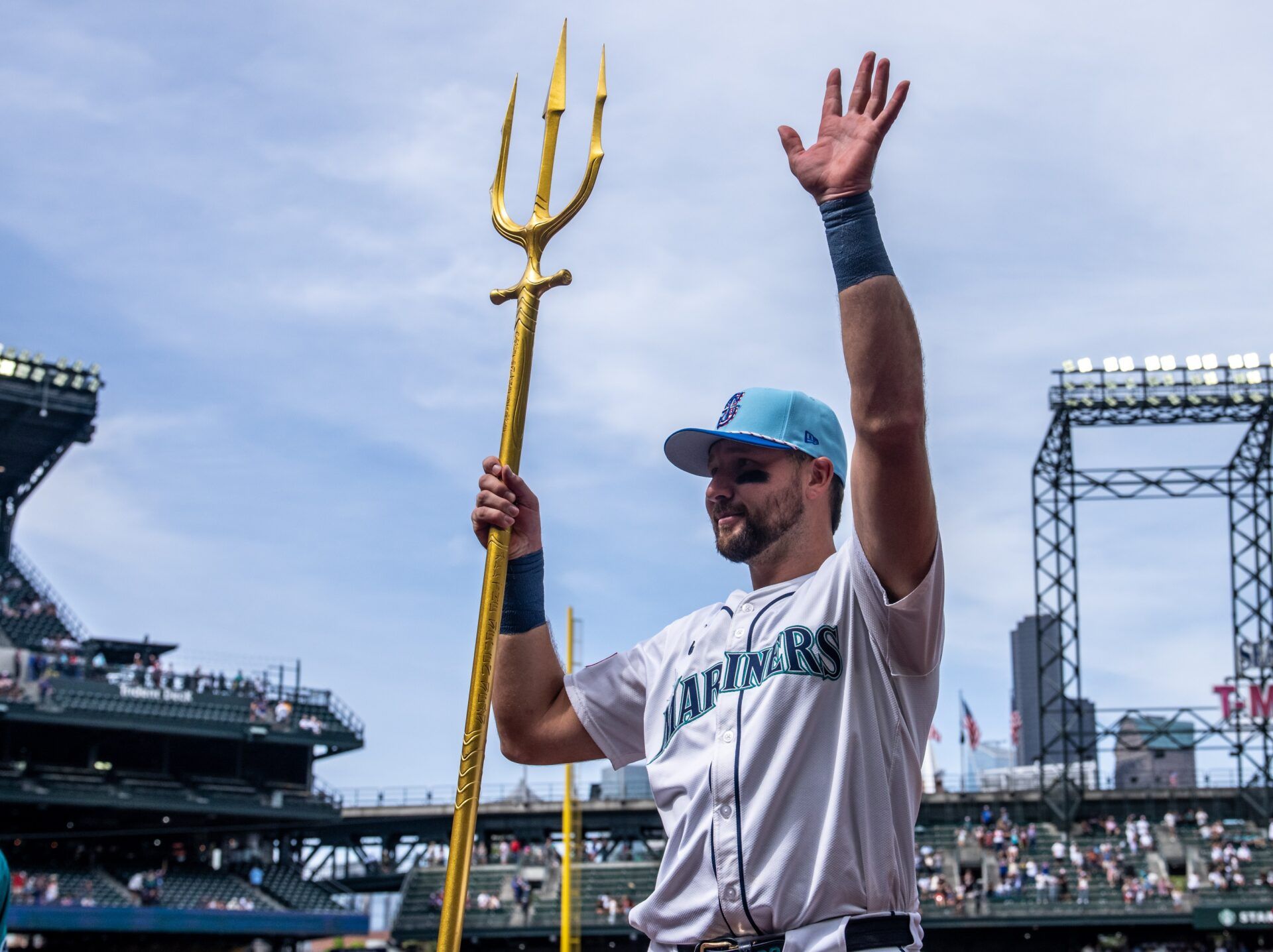 ‘Baby Dumper’ -- 20-Year-Old Video of Cal Raleigh Sharing His Home Run ...