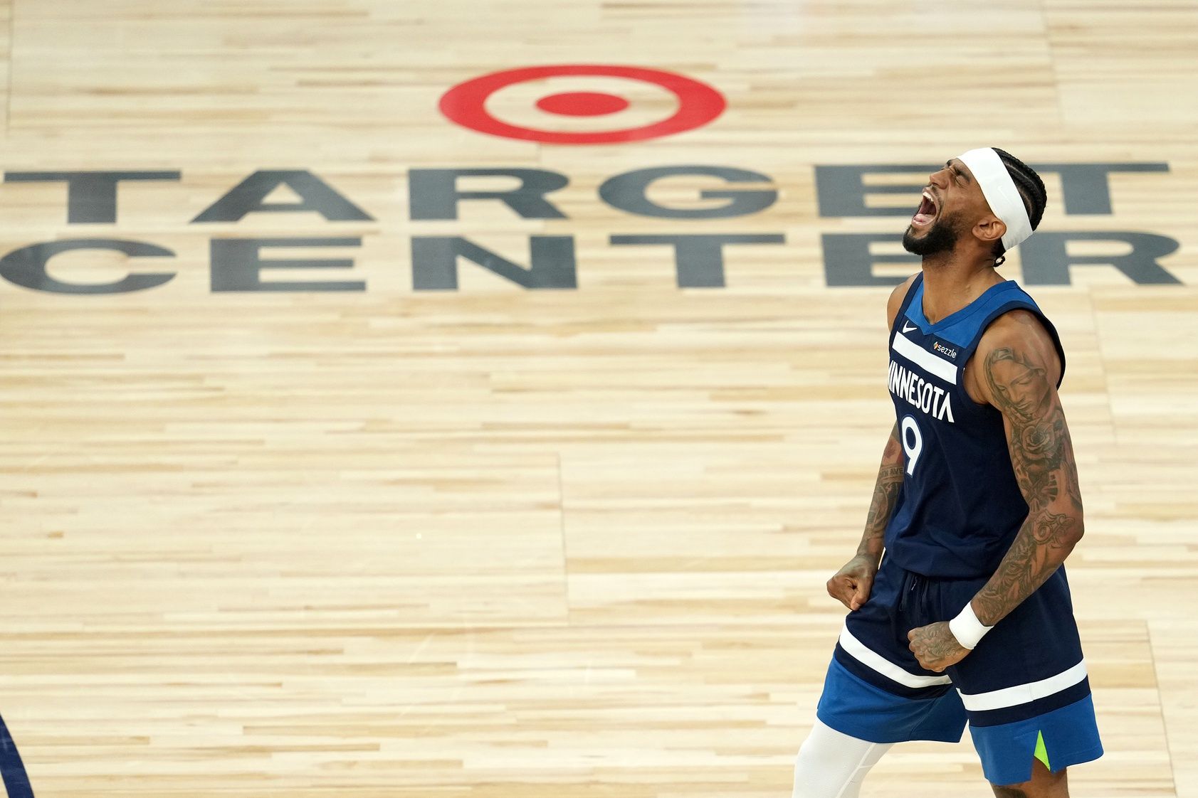 Atlanta Hawks Drop 6-Word Response to Fans Calling Nickeil Alexander ...