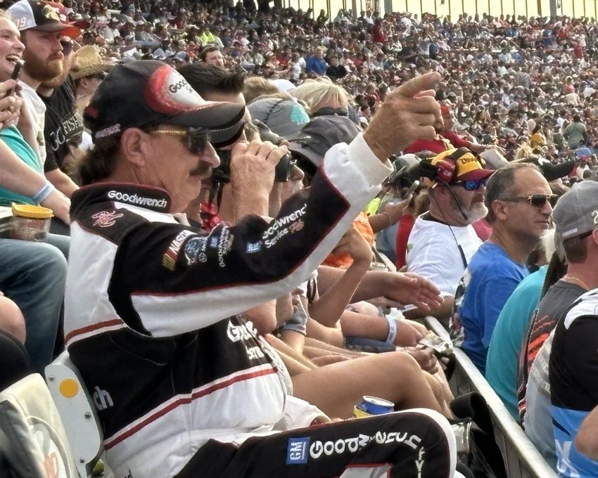 ‘Beers in the Deer Stand’ — Wholesome NASCAR Fans Reimagine Dale ...