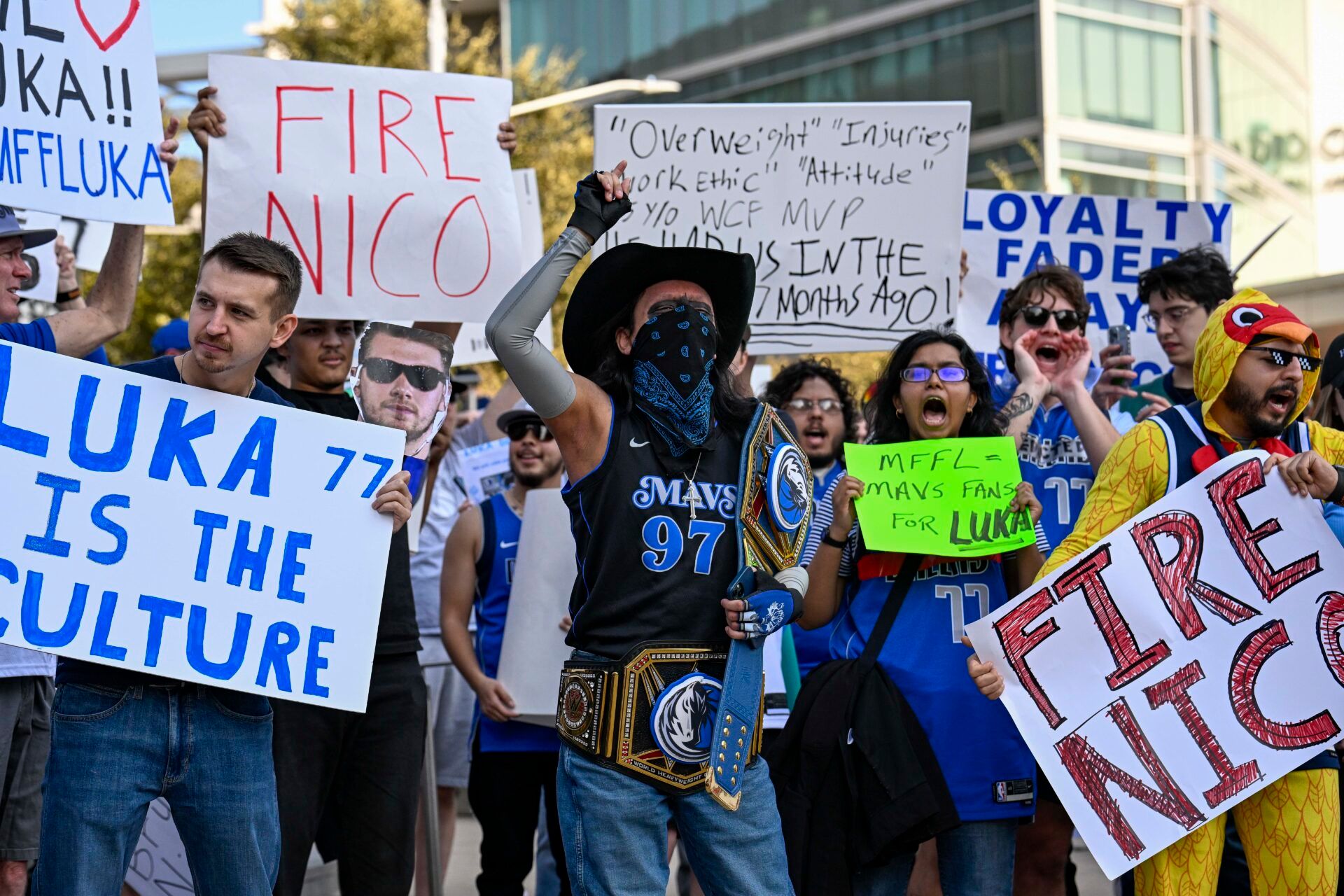 Ex-Mavericks Player Boldly Defends Nico Harrison, Claims Dallas GM Was ...