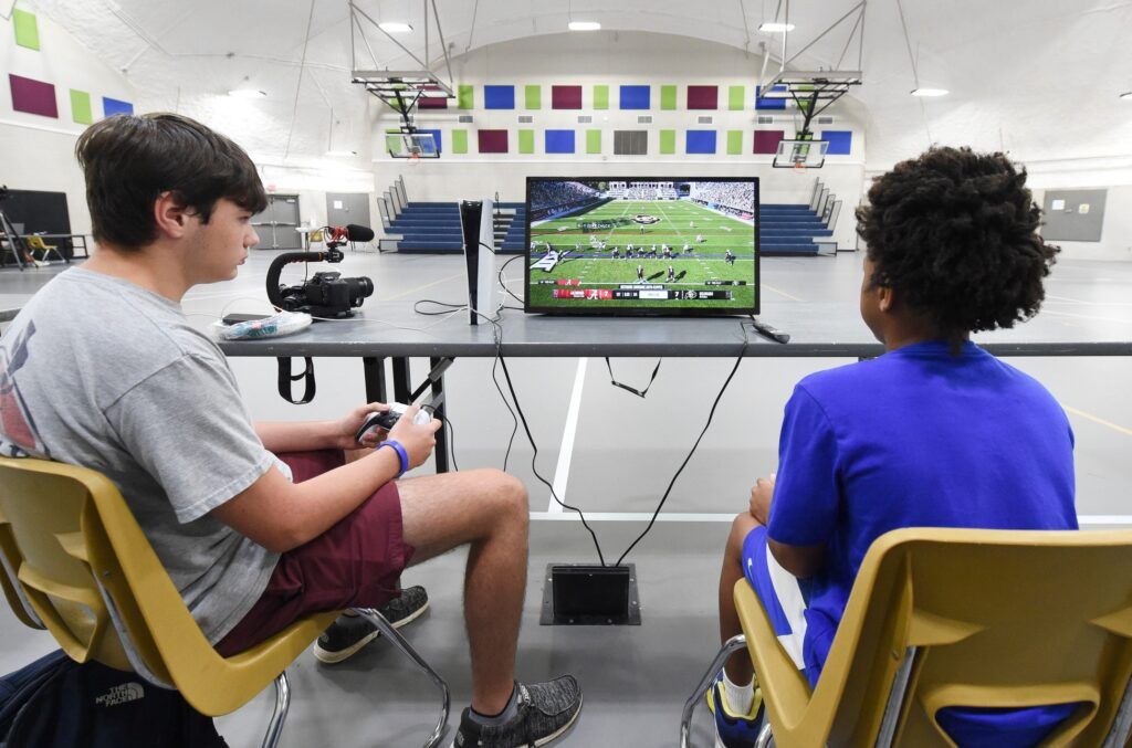 Breaking Down the Top 5 Offensive Playbooks To Use in EA Sports College ...