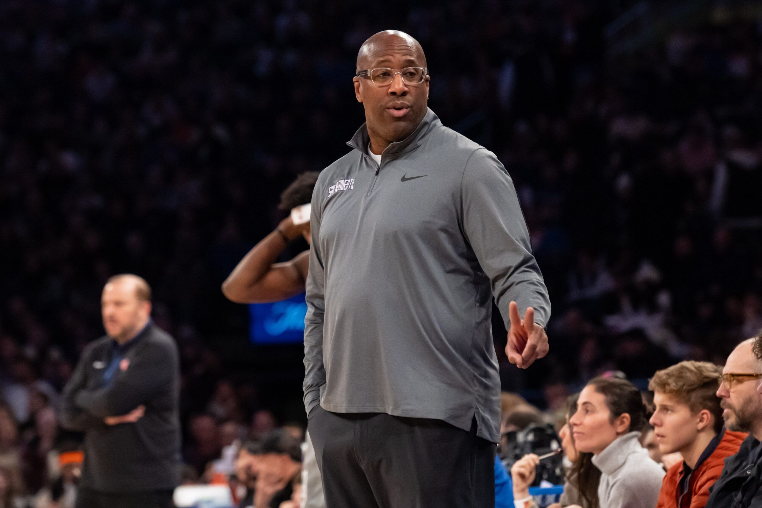 NBA Analyst Rips Into Leon Rose as Knicks President Misses Mike Brown’s ...