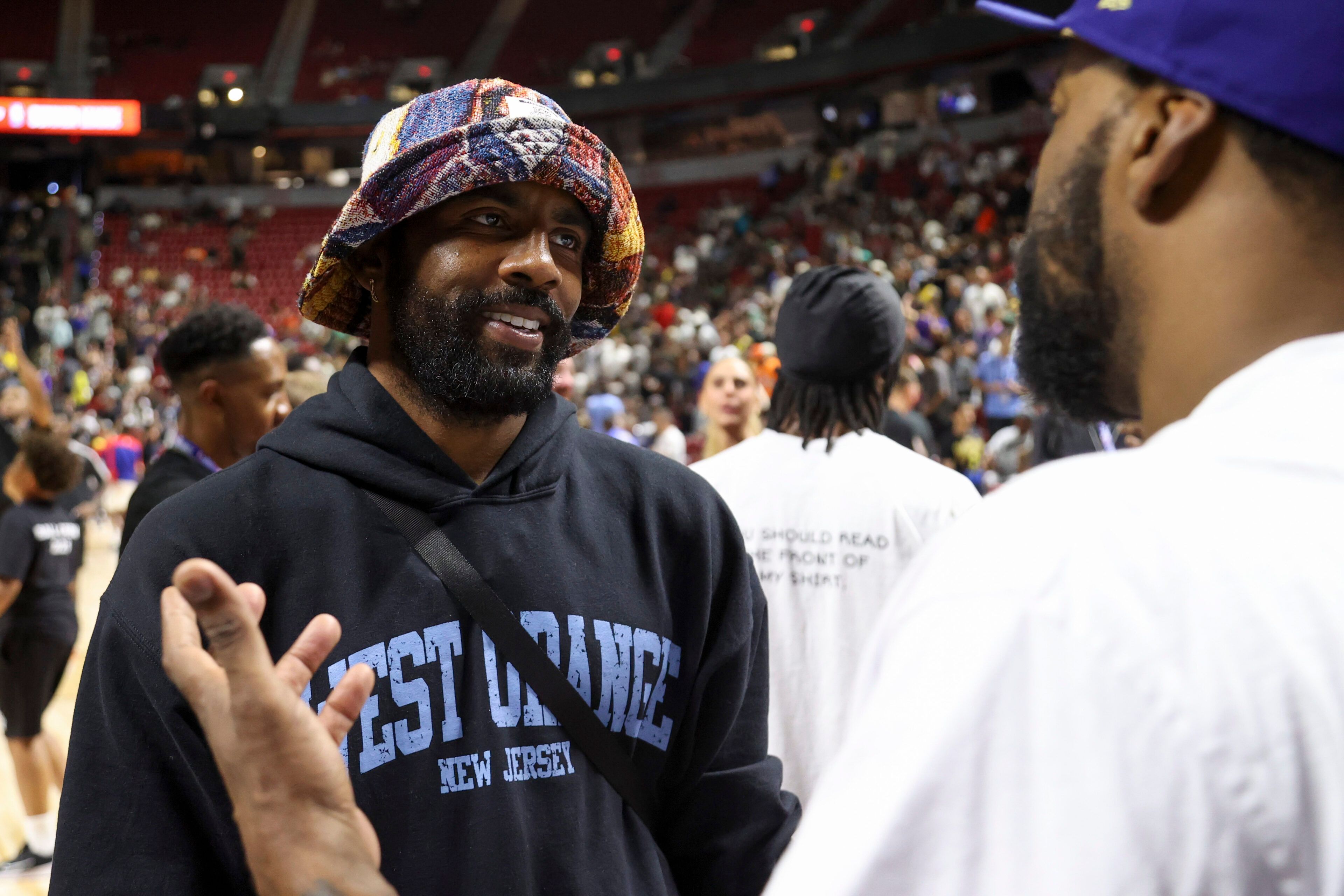 Kyrie Irving Spends Quality Time With Fans After Mavericks' Summer ...