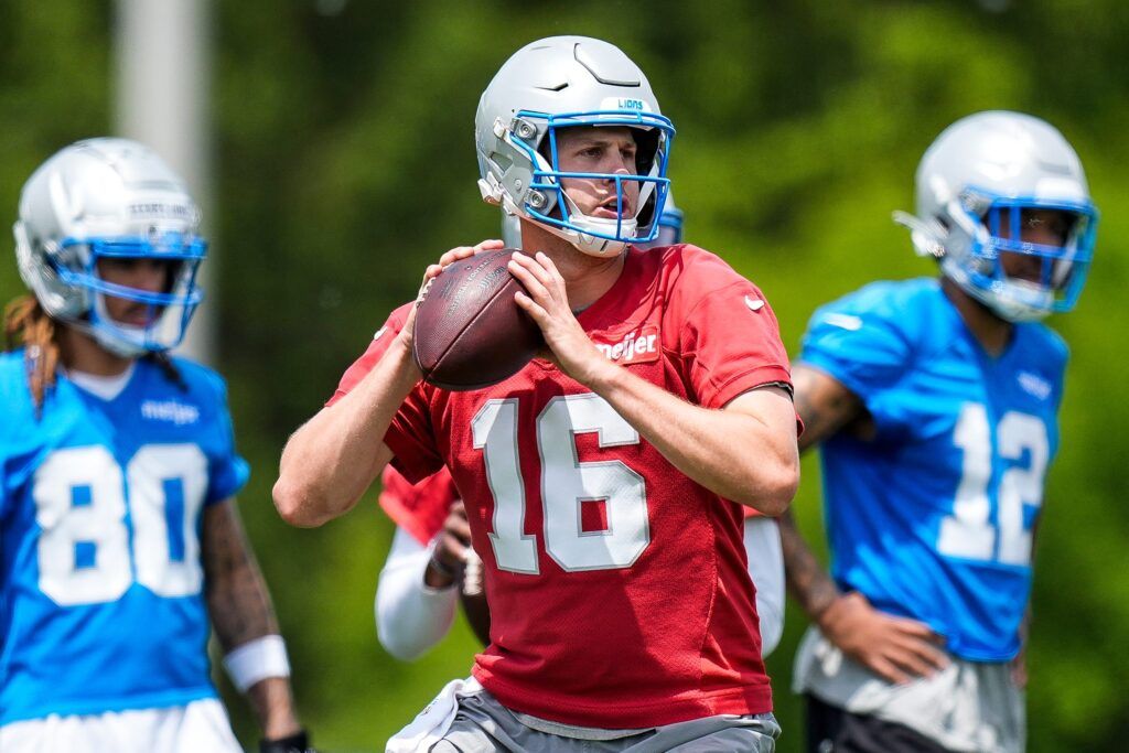 PICTURES: Lions Star Jared Goff and Wife Christen Harper Welcome Baby ...