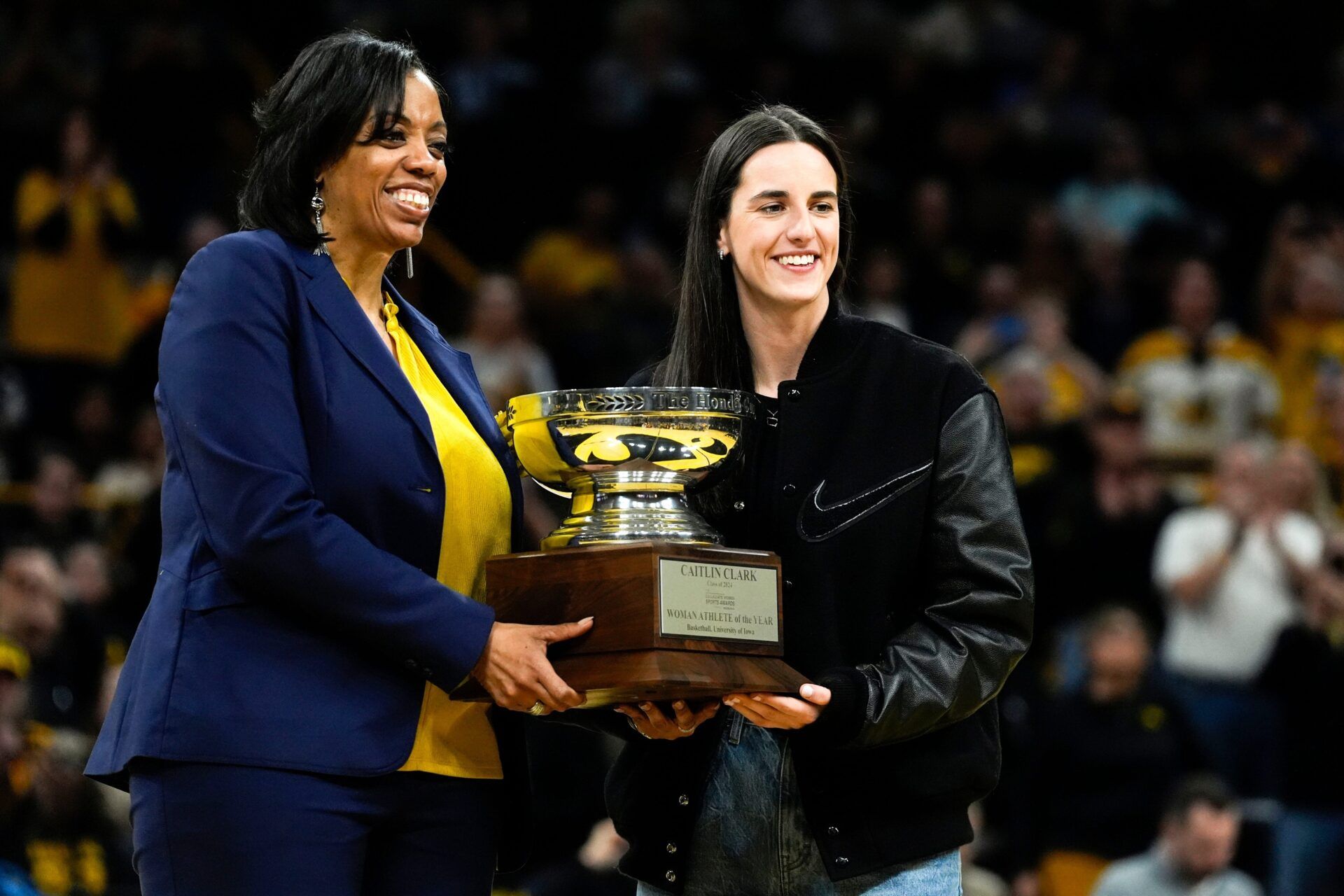 Caitlin Clark Wins Major ESPYS WNBA Honor After Fever Superstar’s ...