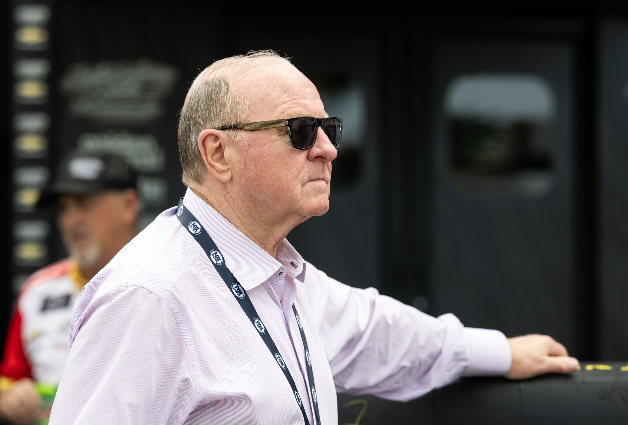 Legendary Crew Chief Larry McReynolds Drops Emotional Tribute to NASCAR Booth Brotherhood With ...