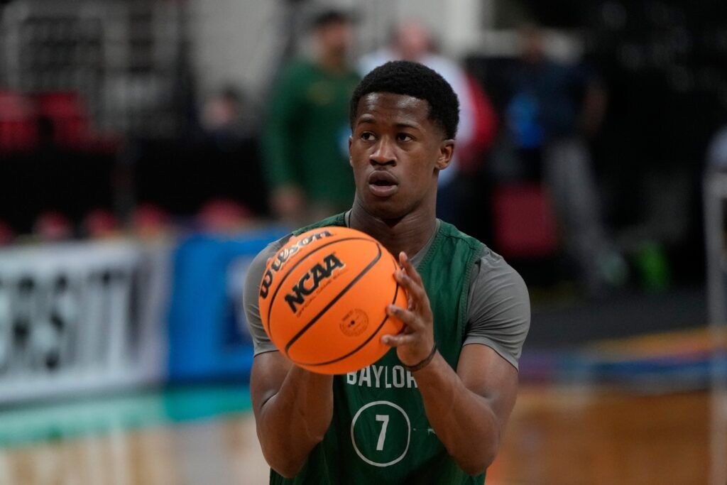 V.J. Edgecombe Makes Bold Claim About 76ers As Star Rookie Continues To ...