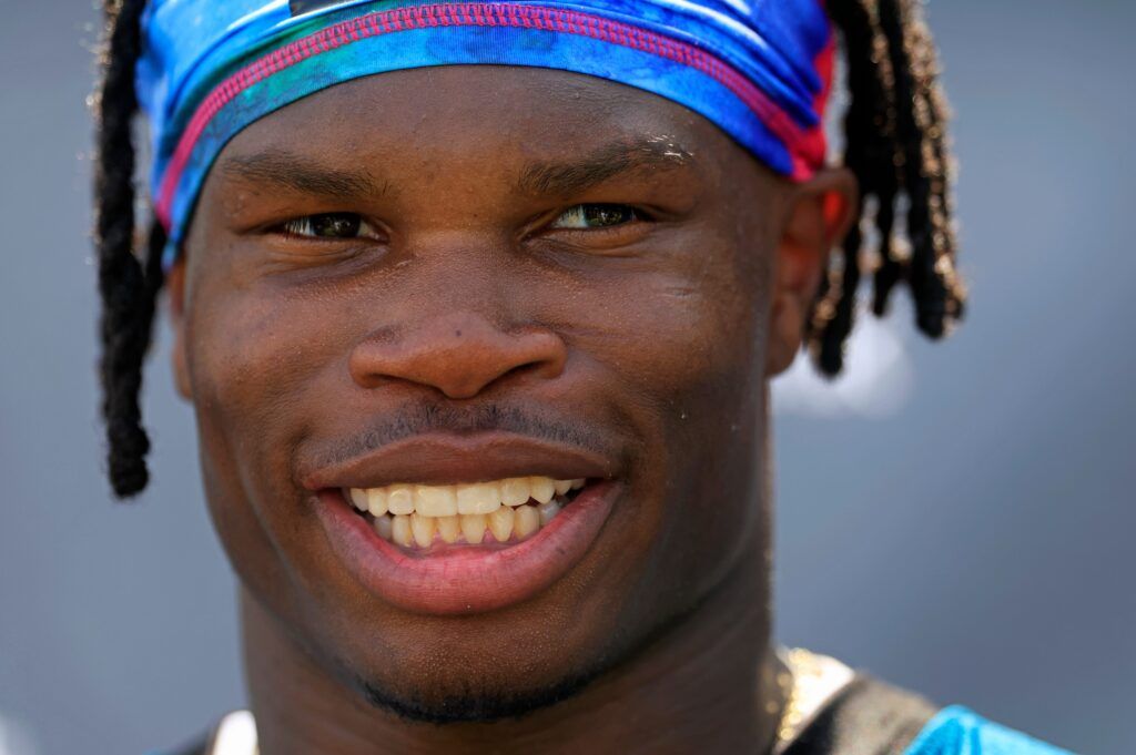 5-Star LSU Commit Lamar Brown Draws Heisman Winner Travis Hunter ...
