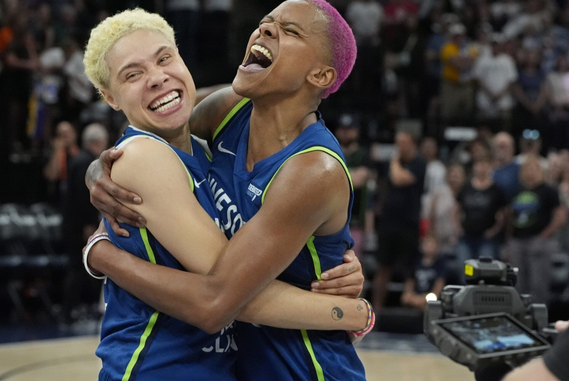 What Is Studbudz? Inside the Viral Stream That Took Over 2025 WNBA All ...