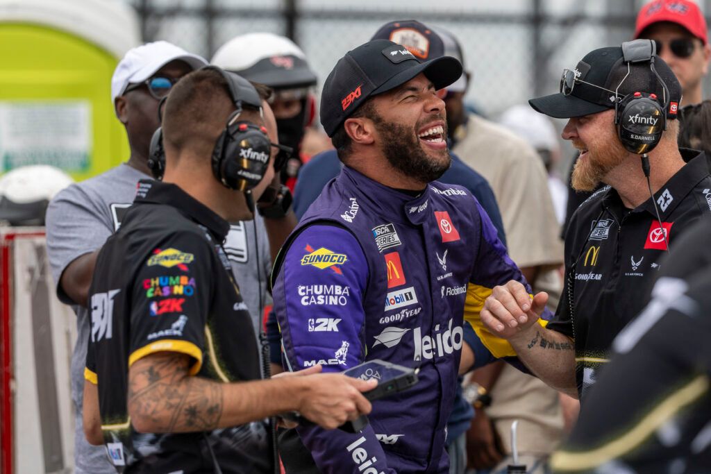 Bubba Wallace Drops Hilarious Apology as Wild Dover Save Leaves Spotter ...