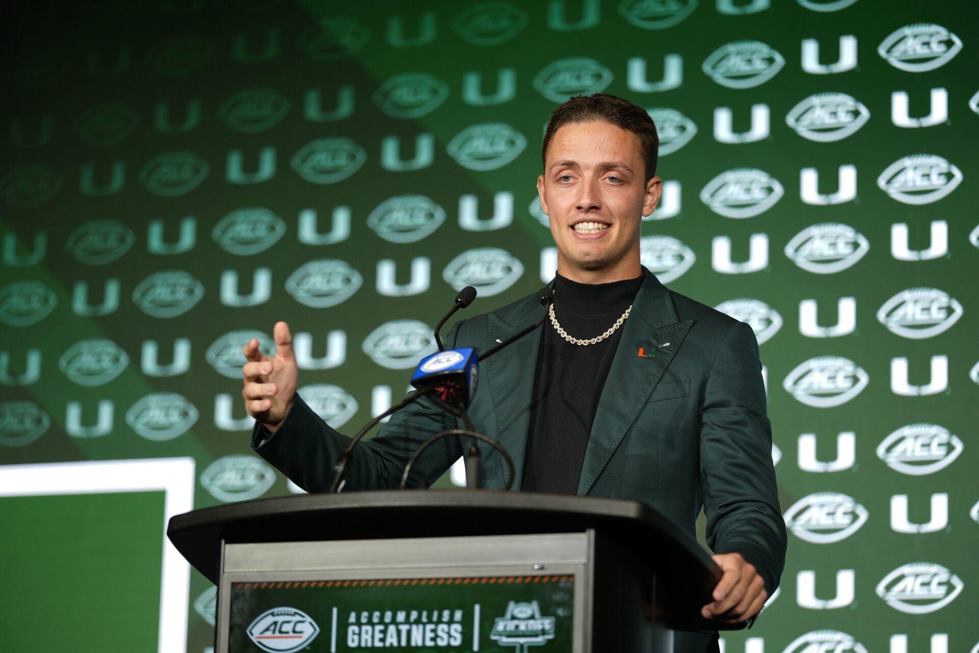 Analyst Reveals One Crucial Thing Carson Beck Will Finally Get at Miami ...