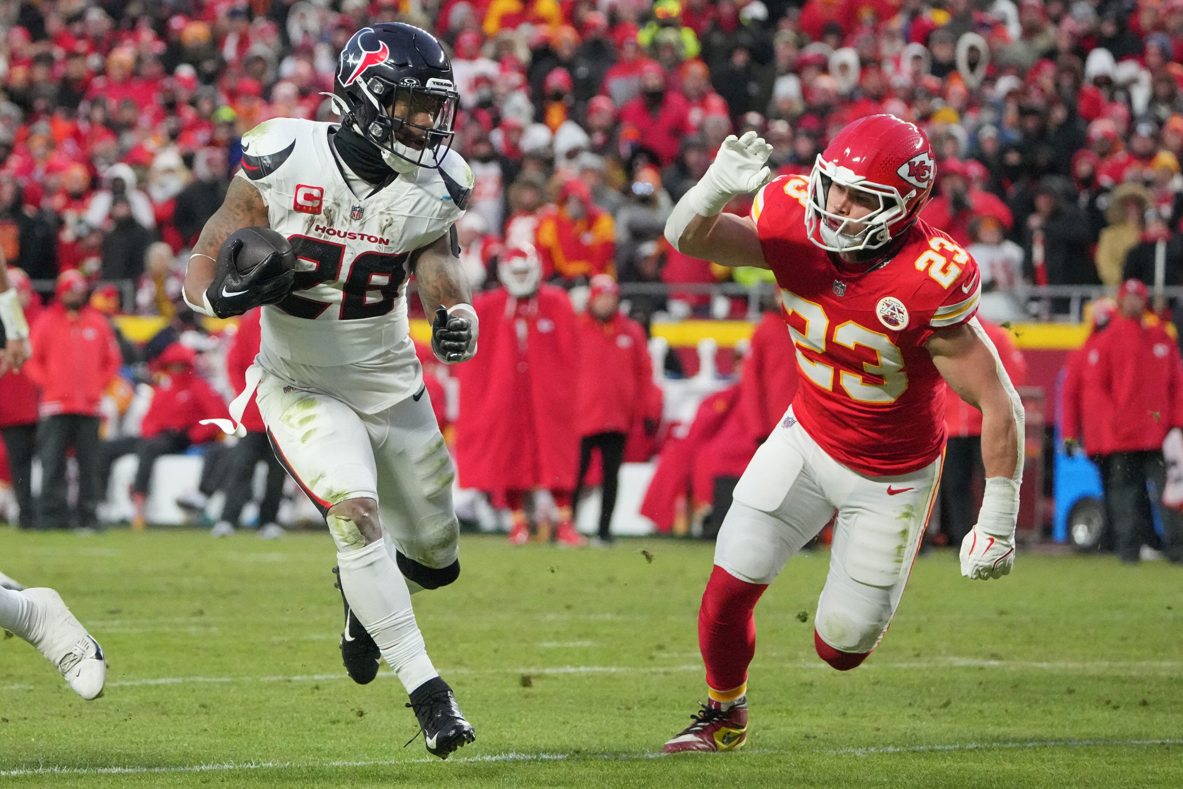Joe Mixon Injury Update: Texans Dealt Major Blow as 2-Time Pro Bowler ...