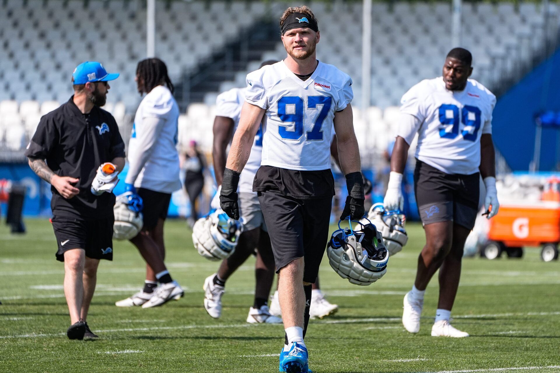 Lions HC Dan Campbell Makes Bold Statement on Aidan Hutchinson’s ...