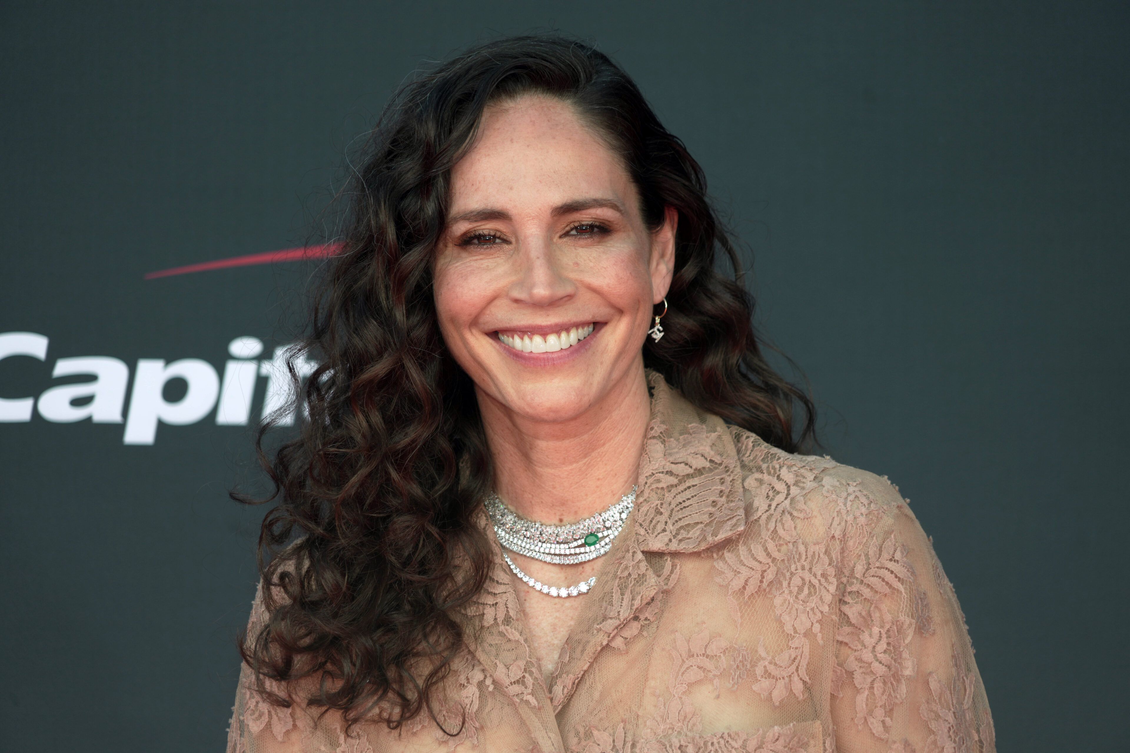 Storm Legend Sue Bird Gets Heartwarming Welcome From Seattle Fans ...