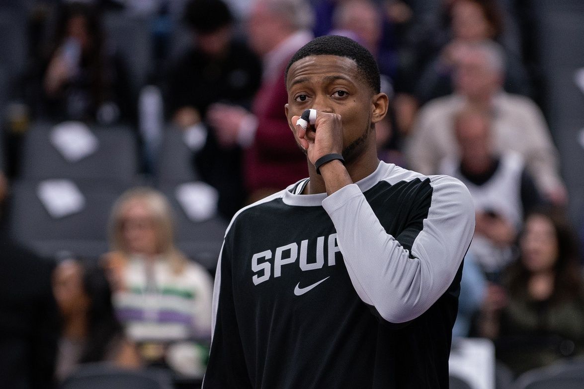 ‘That’s a BAD Deal’ – NBA Fans Shocked As De’Aaron Fox Agrees To Sign Mammoth $229,000,000 ...