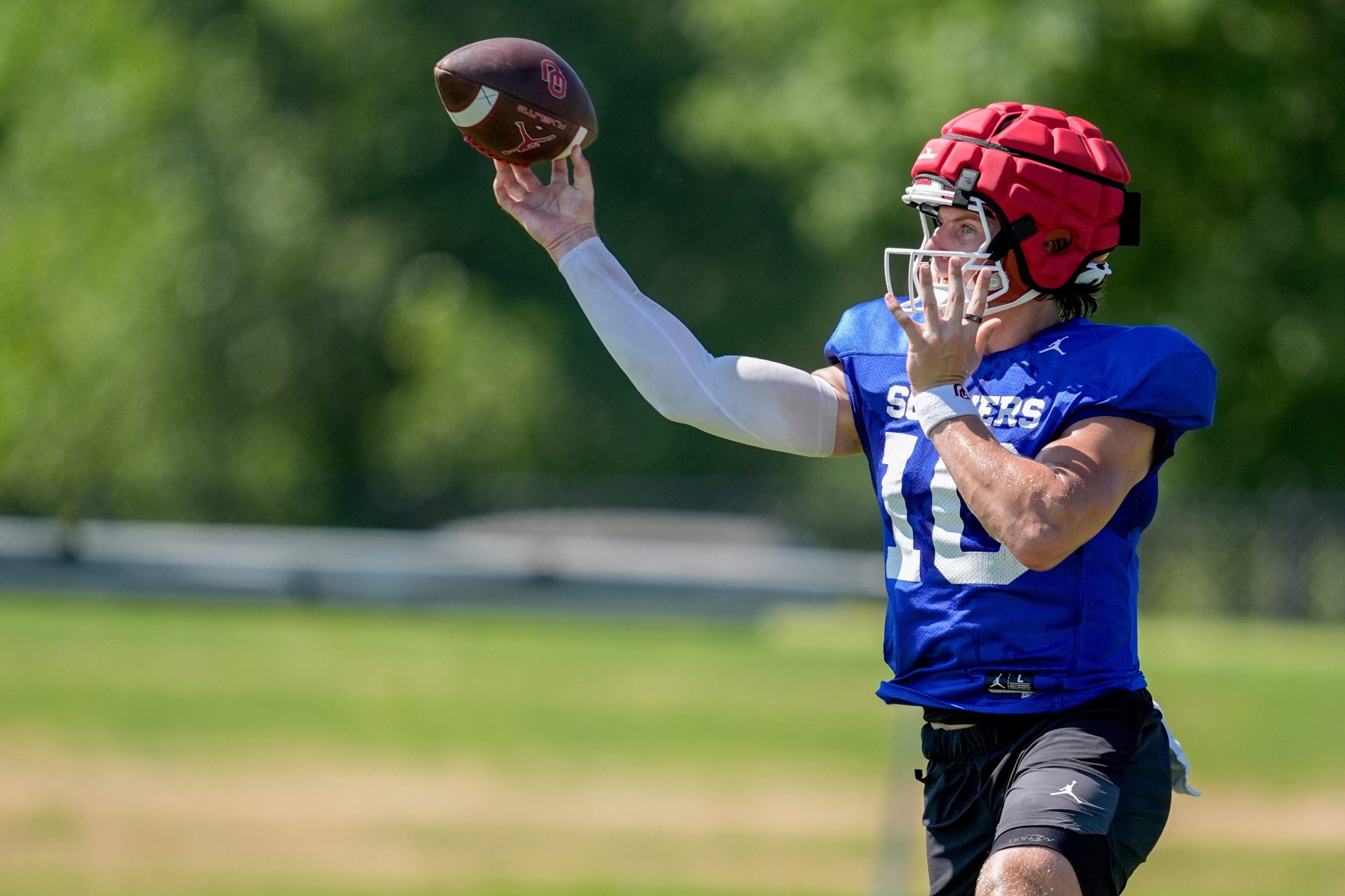 Oklahoma QB John Mateer Admits RB Jaydn Ott Crushed Him in ‘Unreal ...