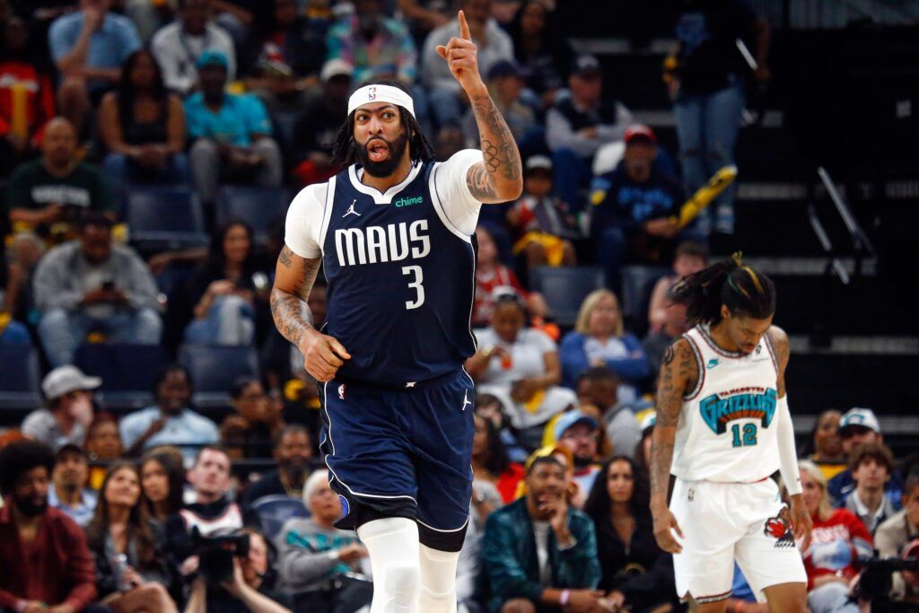 NBA Analyst Issues Clear Warning About Anthony Davis As Mavericks Big ...