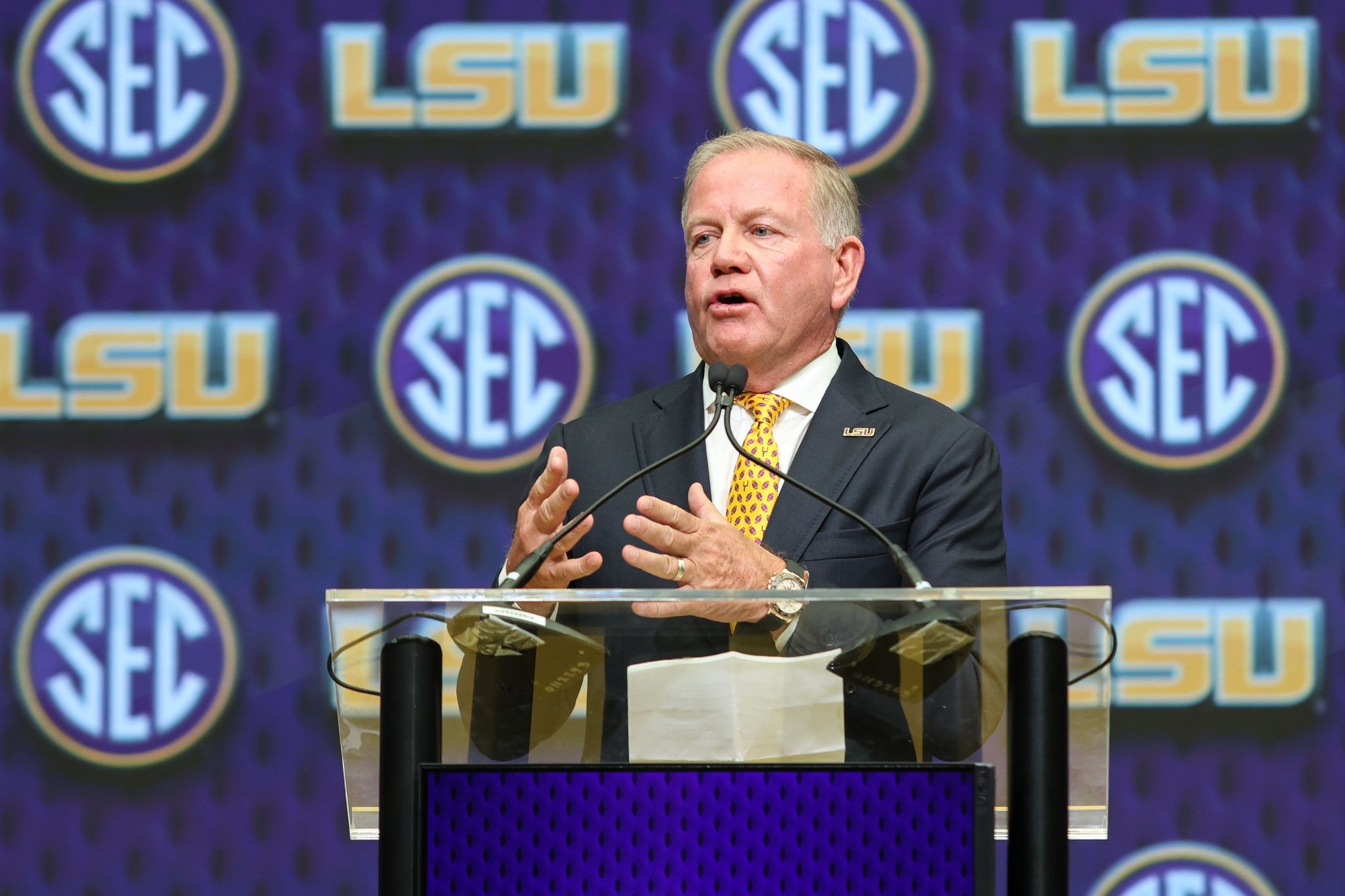 Brian Kelly’s Formula for Winning SEC Title Caught in Riveting Message ...