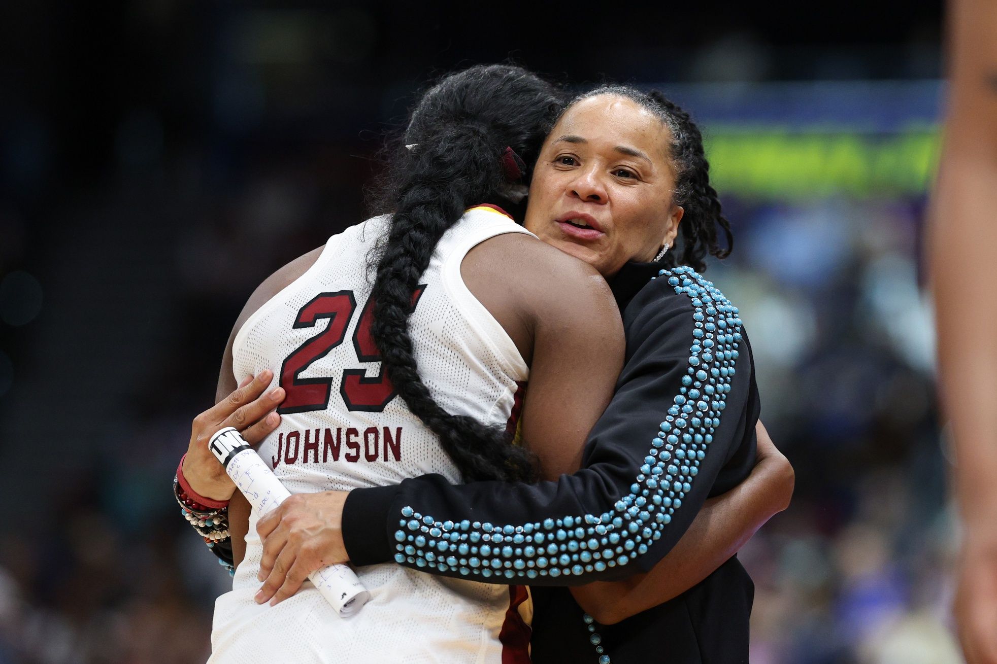 Raven Johnson Says Understanding 'Very Hard' Dawn Staley System Needed ...