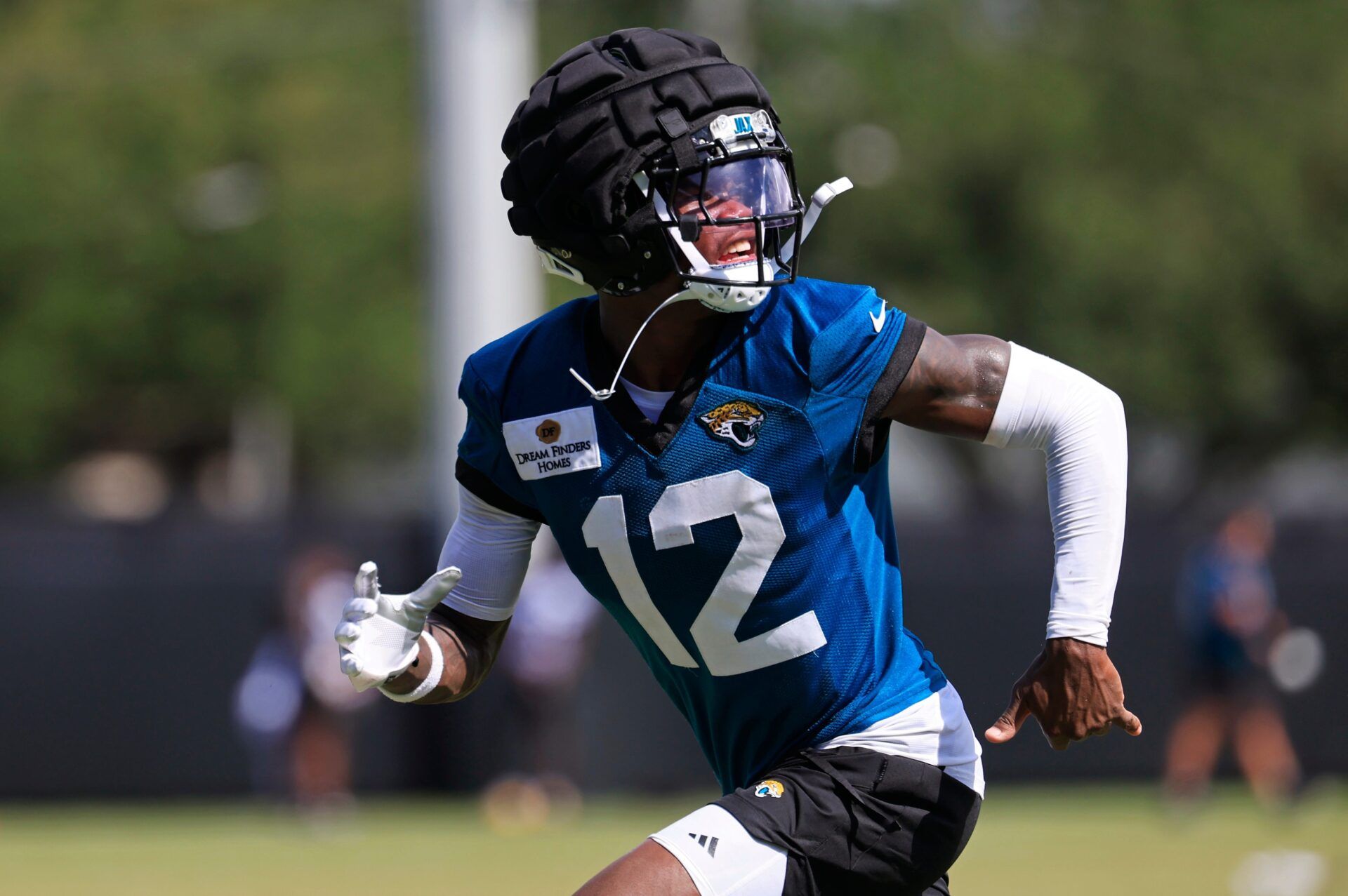 ‘Don’t Care What People Say’ -- Travis Hunter Sends Blunt Message to ...