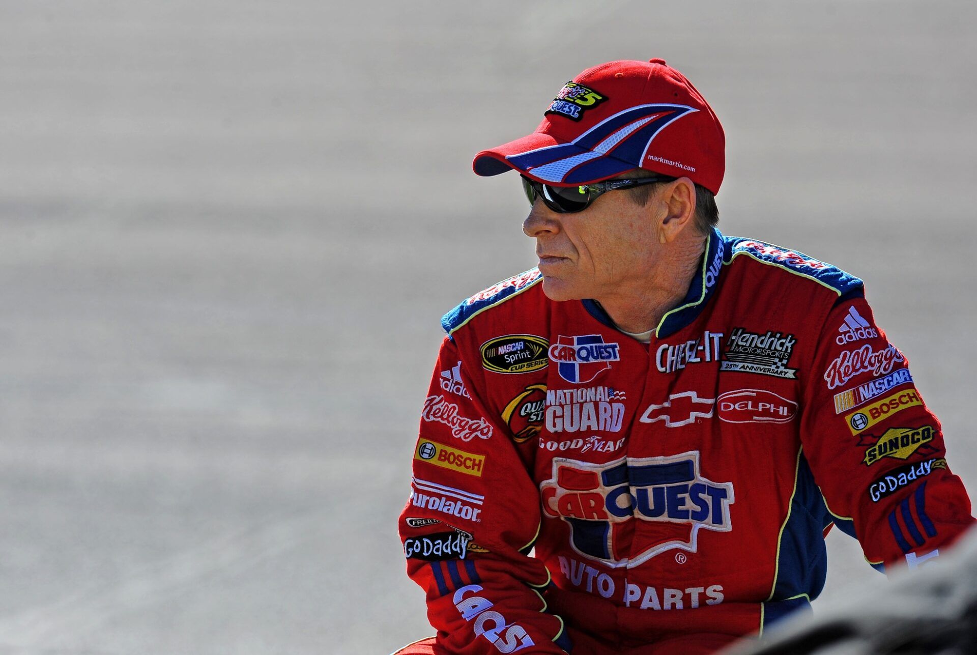 Hall of Famer Mark Martin Exposes the Hypocrisy Behind NASCAR’s Points Racing Criticism in Fiery ...