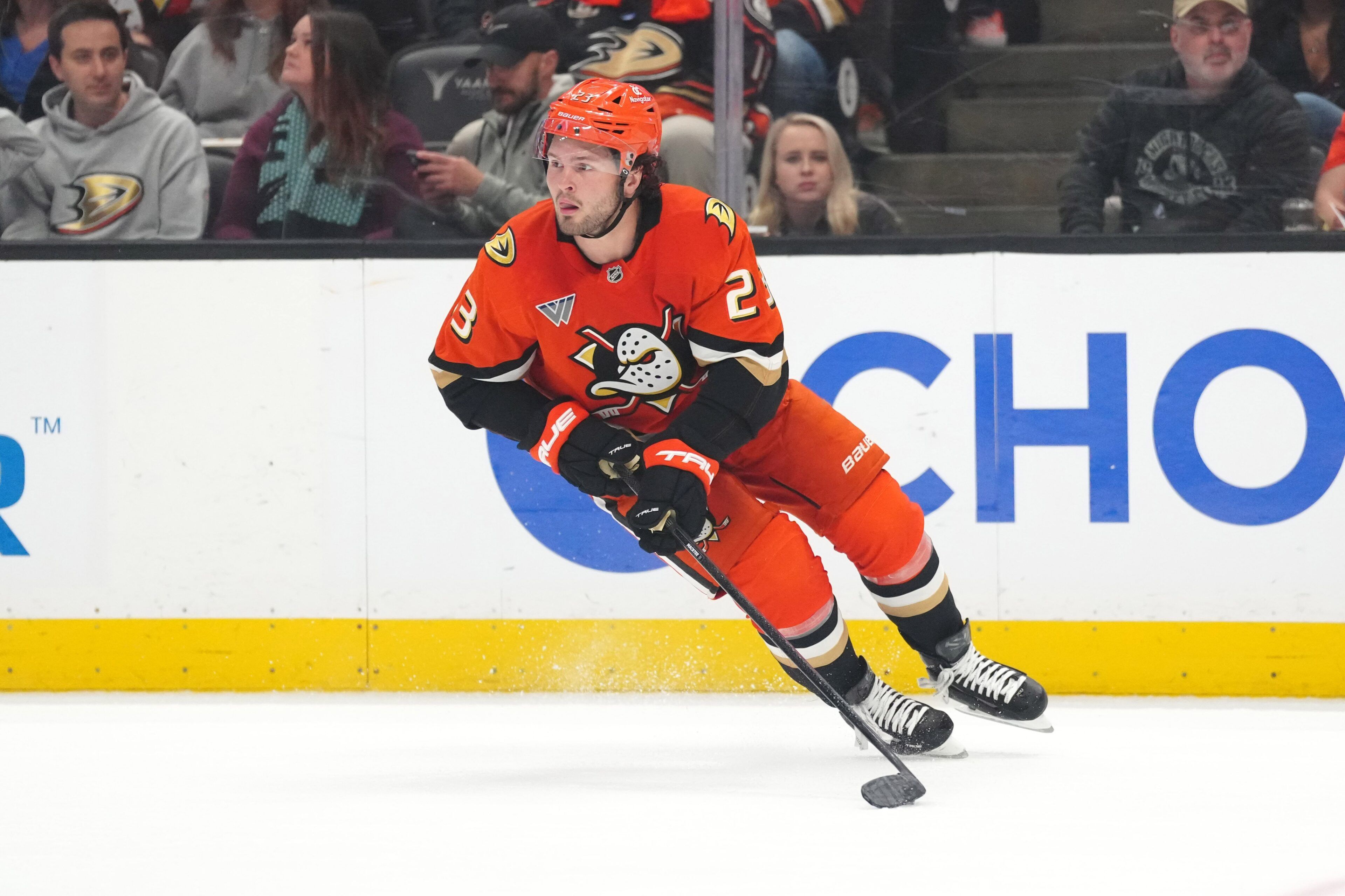 Insider Delivers Bad News on Maple Leafs Target Mason McTavish